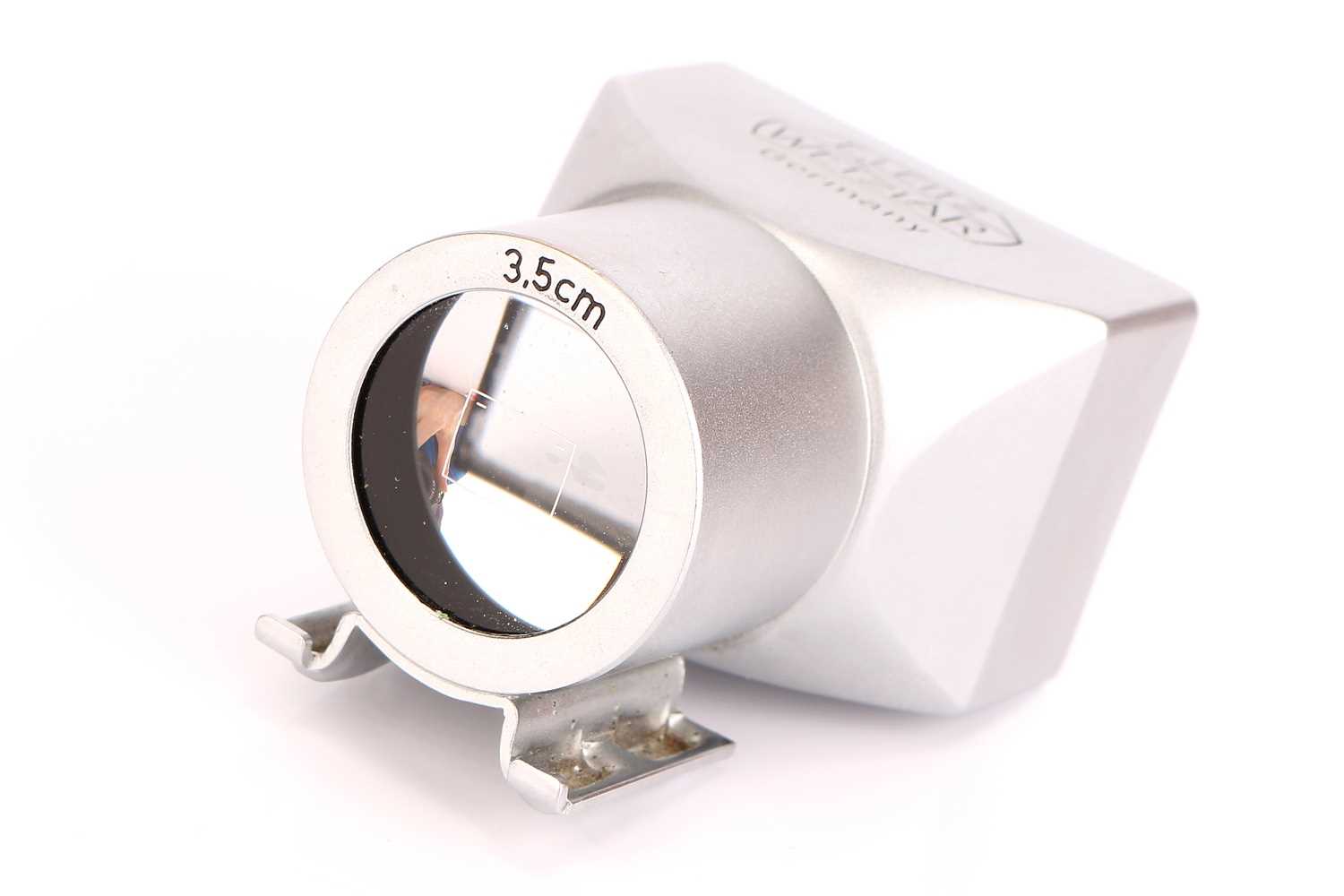 Lot 1112 - A Leitz SBLOO Enclosed Viewfinder,