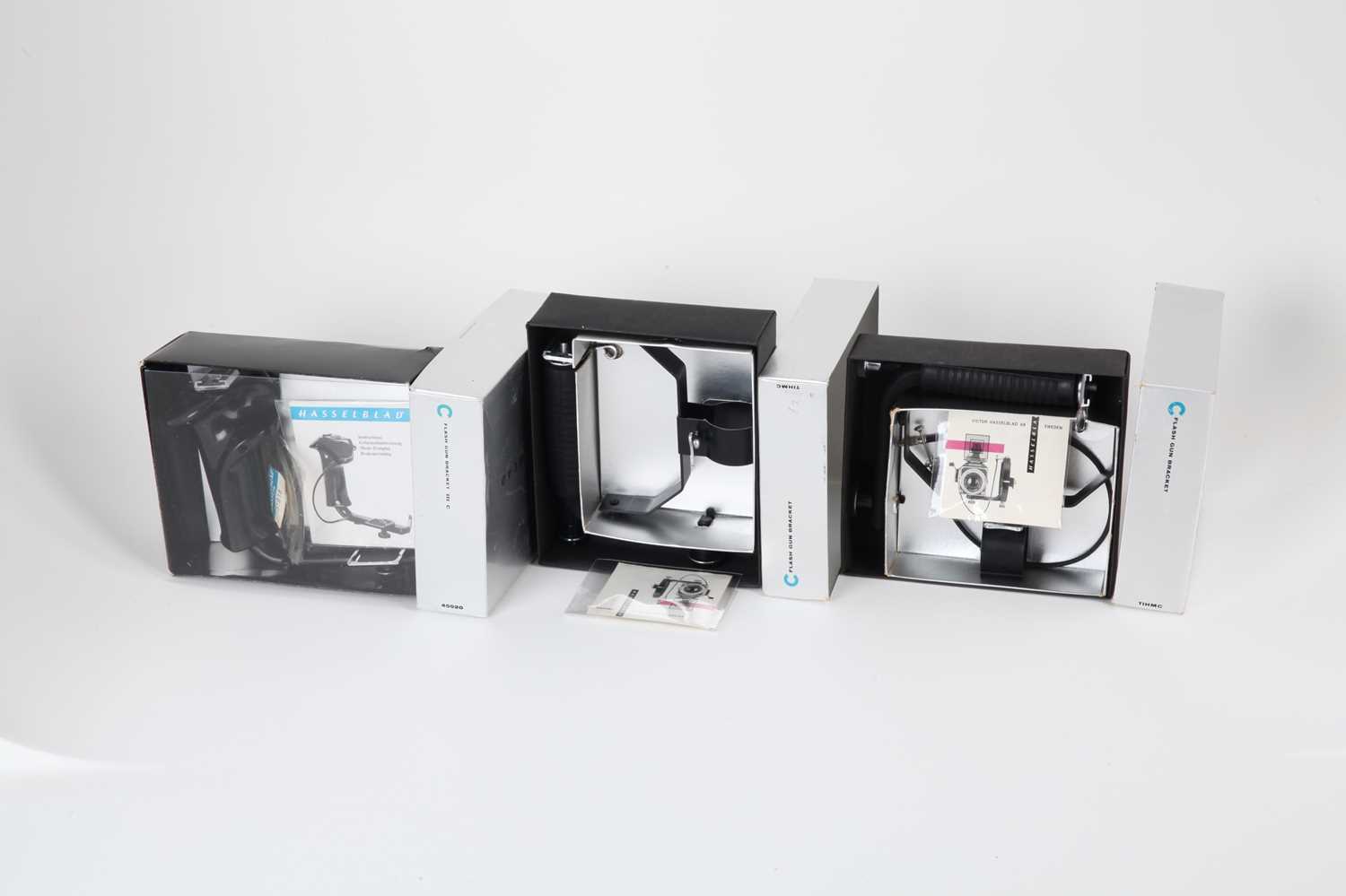 Lot 675 - A Selection of Boxed Hasselblad Flash Gun