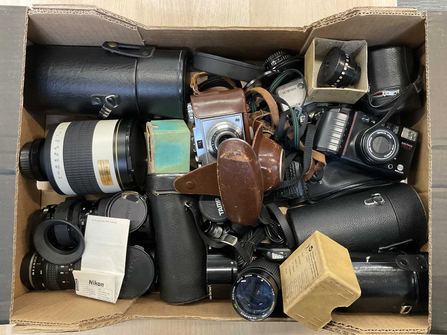 Lot 936 - A Mixed Selection of Photographic Items,