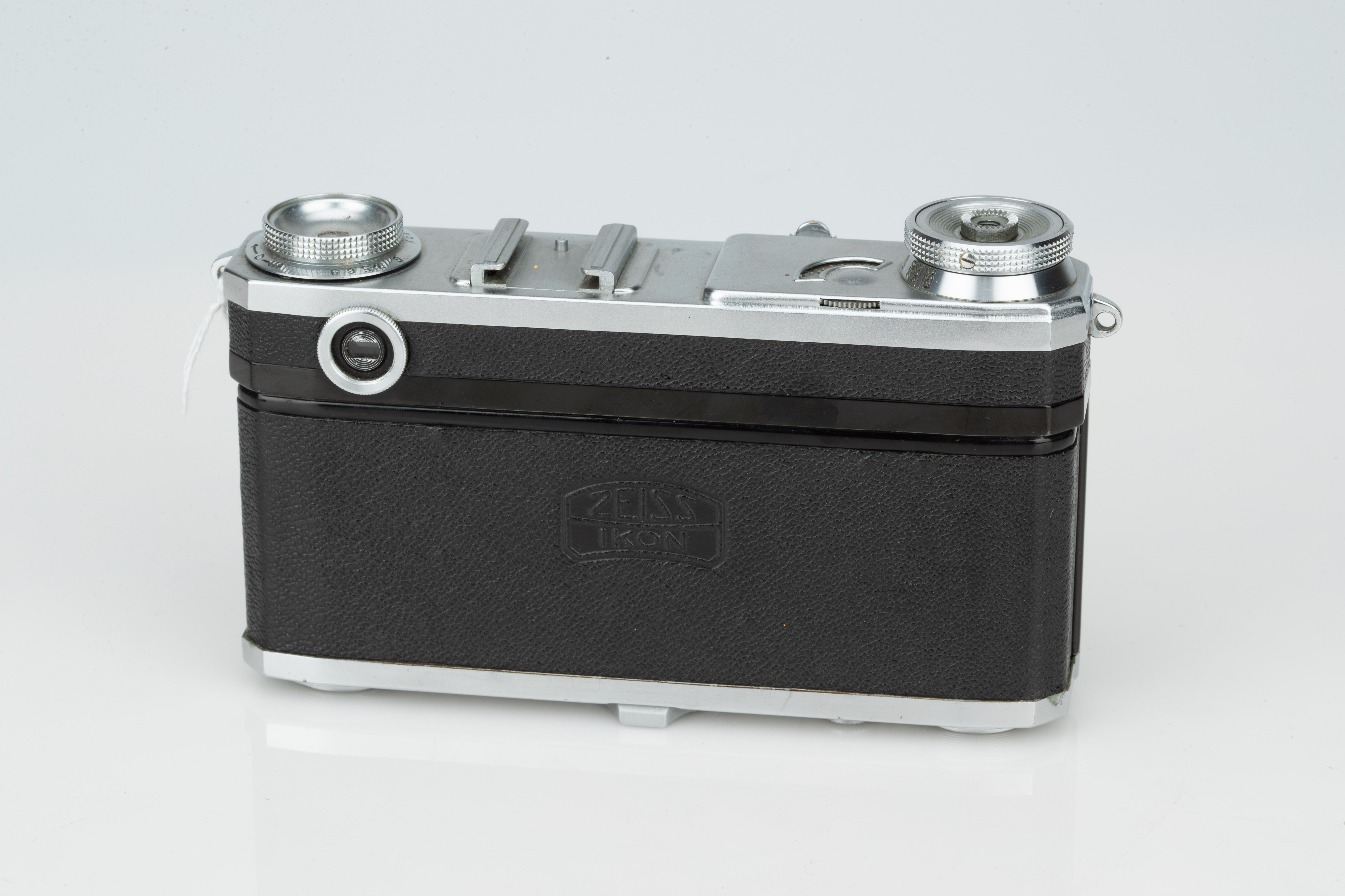 Lot 458 - A Zeiss Ikon Contax II Rangefinder Camera,