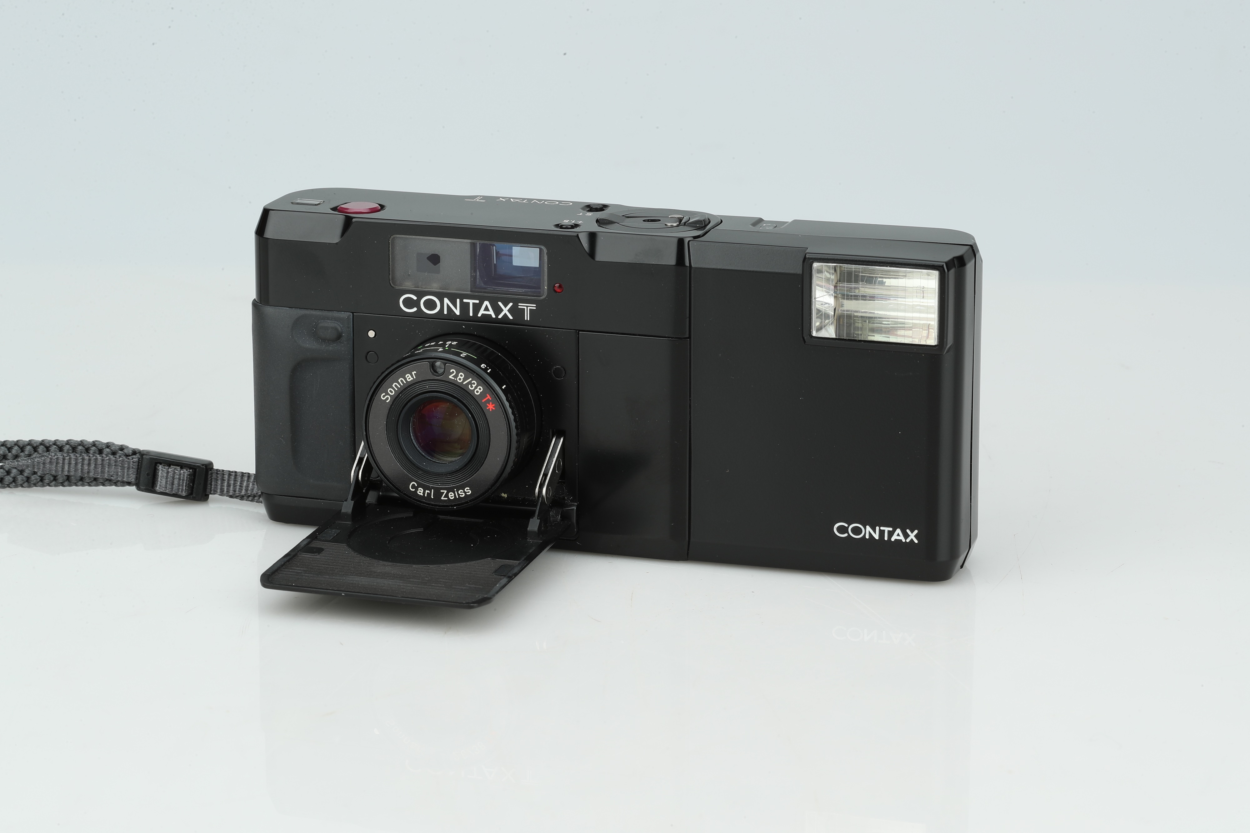 Lot 582 - A Contax T Rangefinder Compact 35mm Camera,