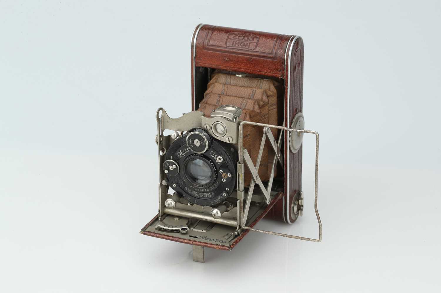 Lot 705 - A Contessa Nettel Luxus Piccolette Folding