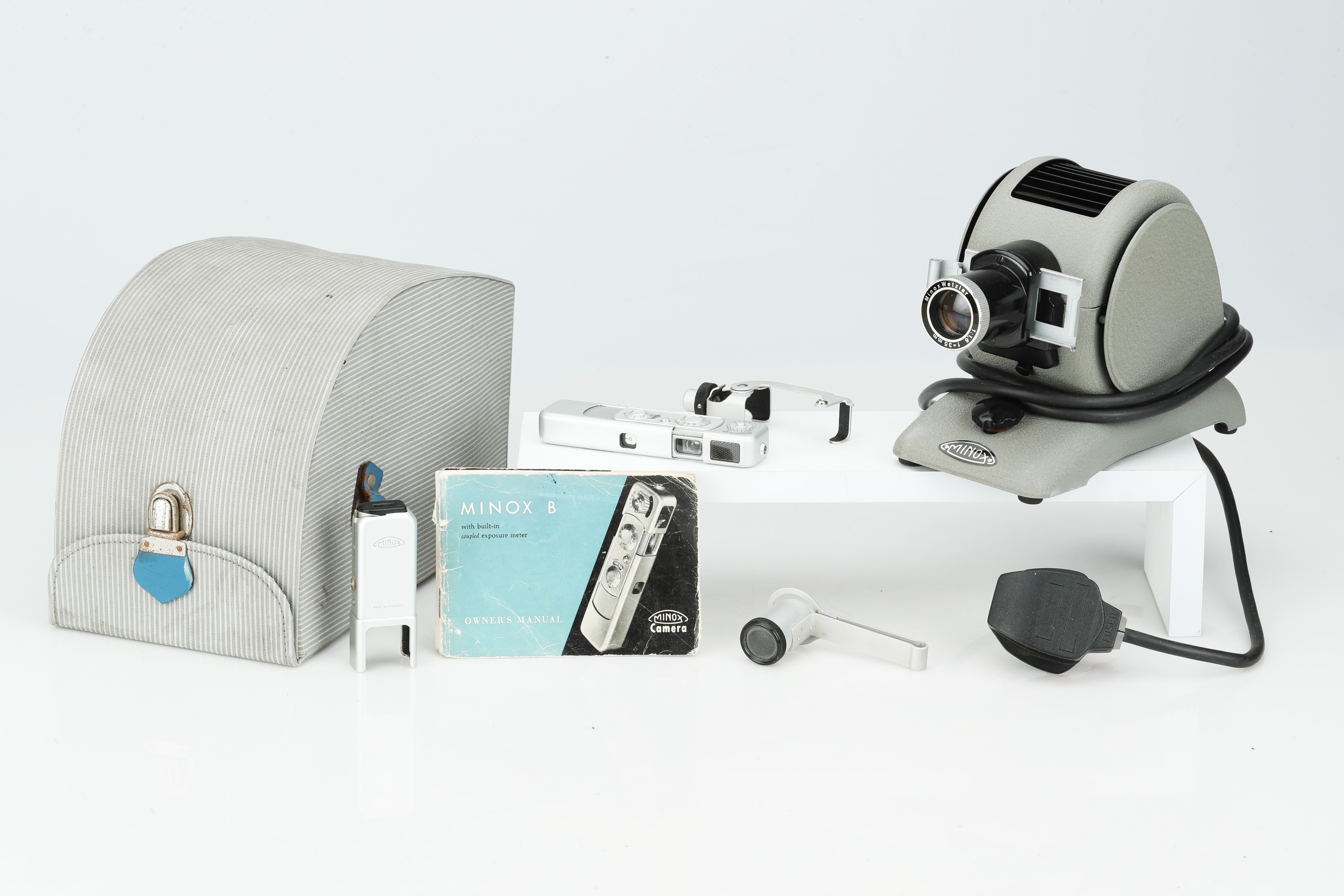 Lot 200 - A Minox B Sub Miniature Camera Outfit,