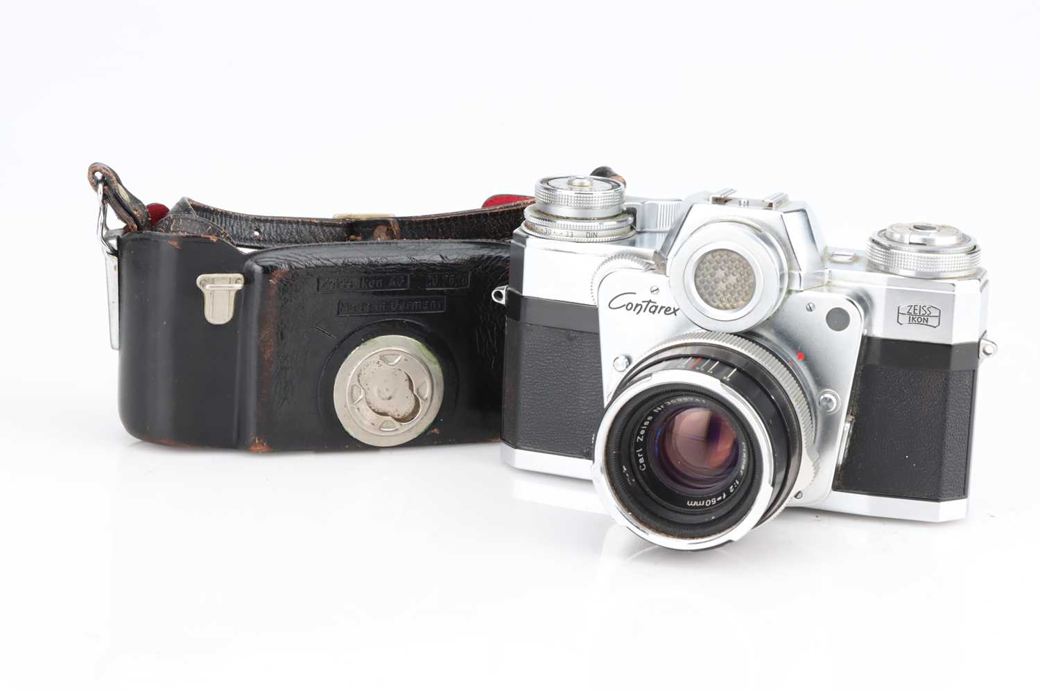 Lot 142 A Zeiss Ikon Contarex 35mm Slr Camera