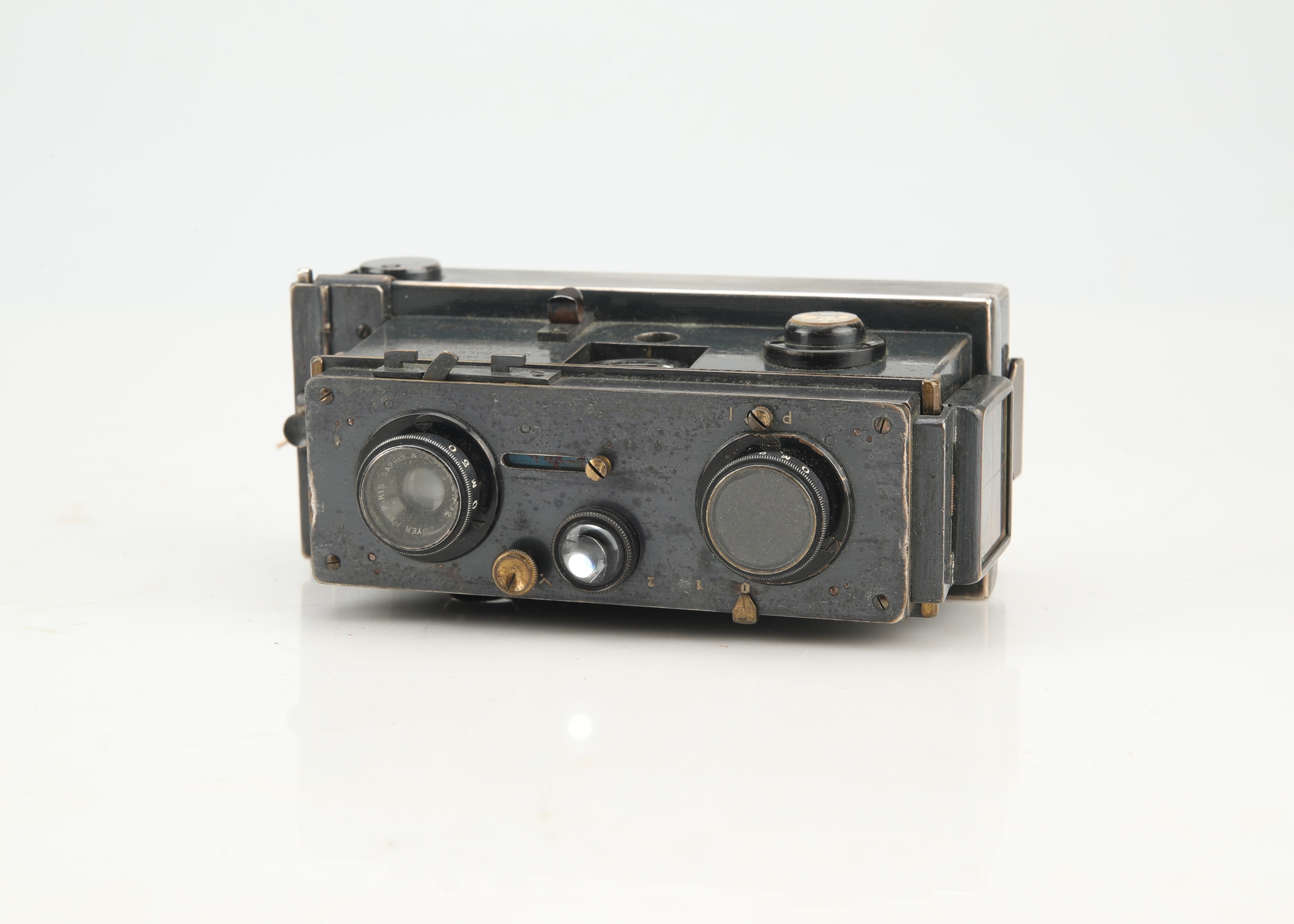 Lot 254 - A Richards Verascope Stereoscopic Camera,