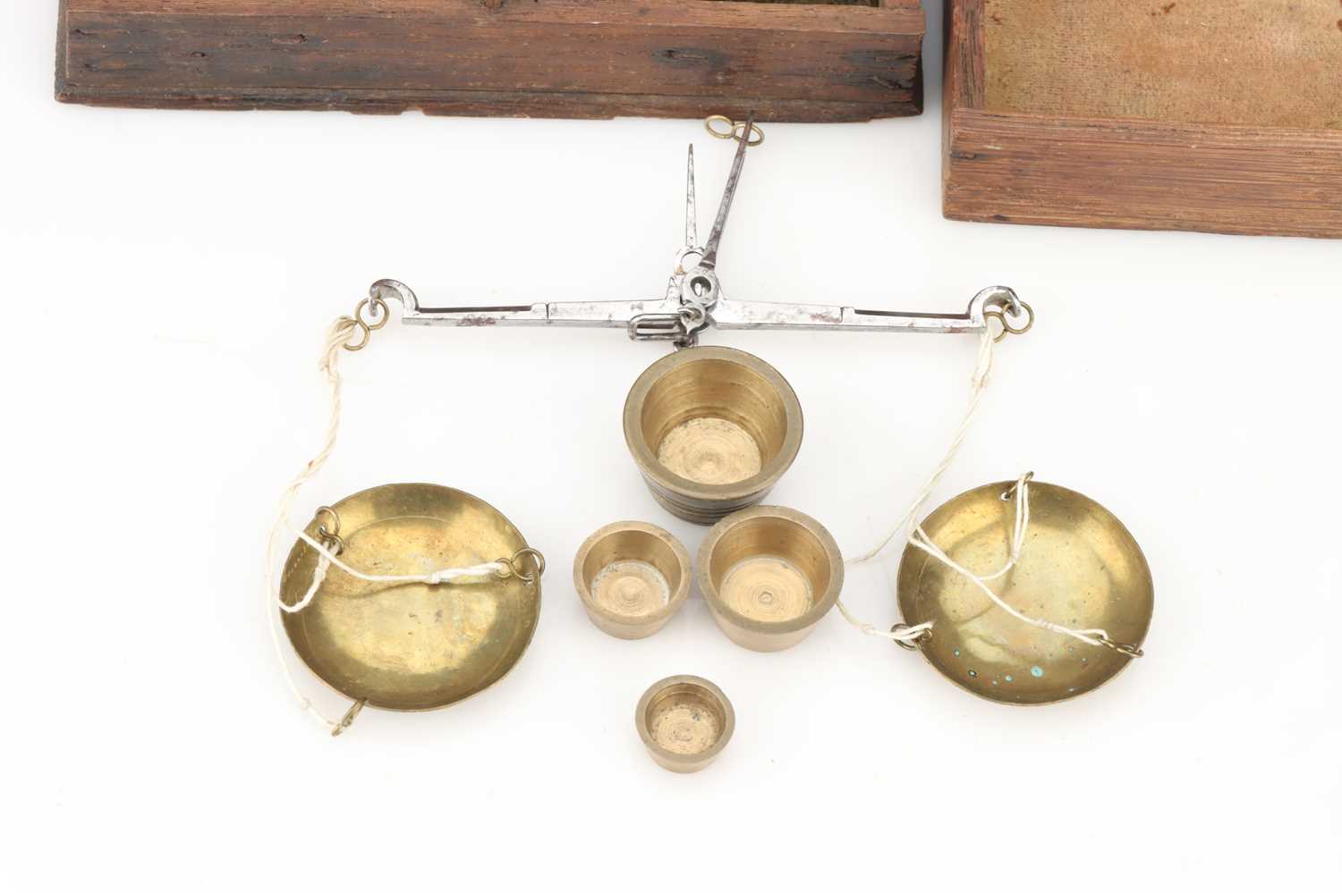 Lot 693 - Coin Scales,