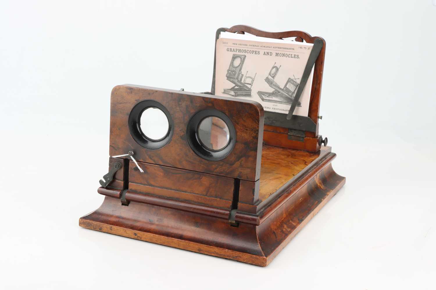 Lot 453 - An Unmarked Graphoscope,