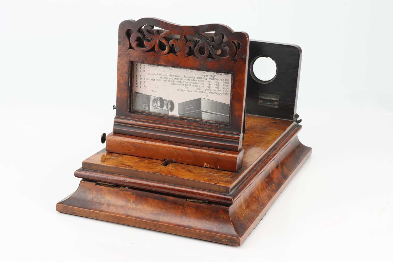 Lot 453 - An Unmarked Graphoscope,