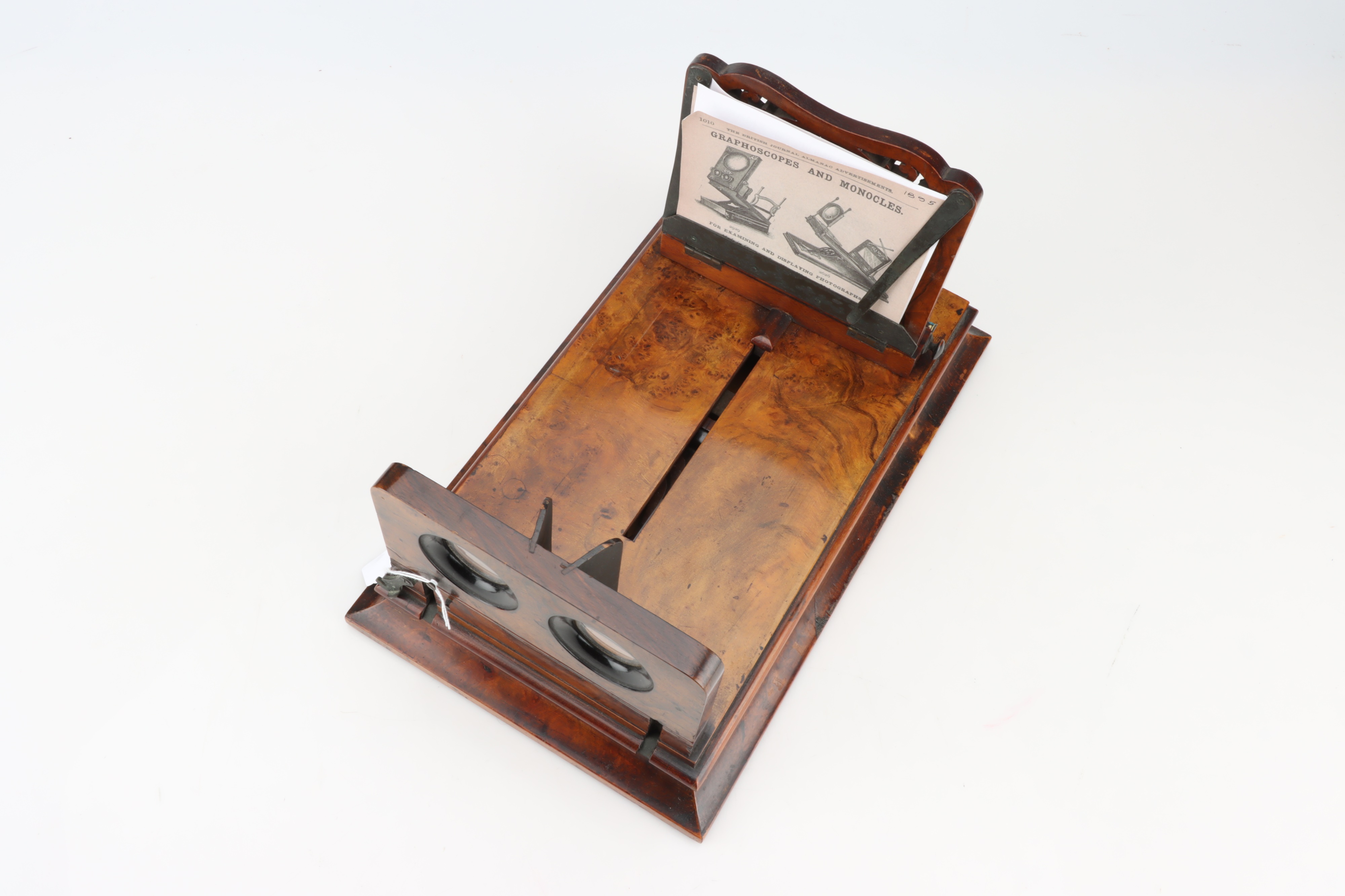 Lot 453 - An Unmarked Graphoscope,