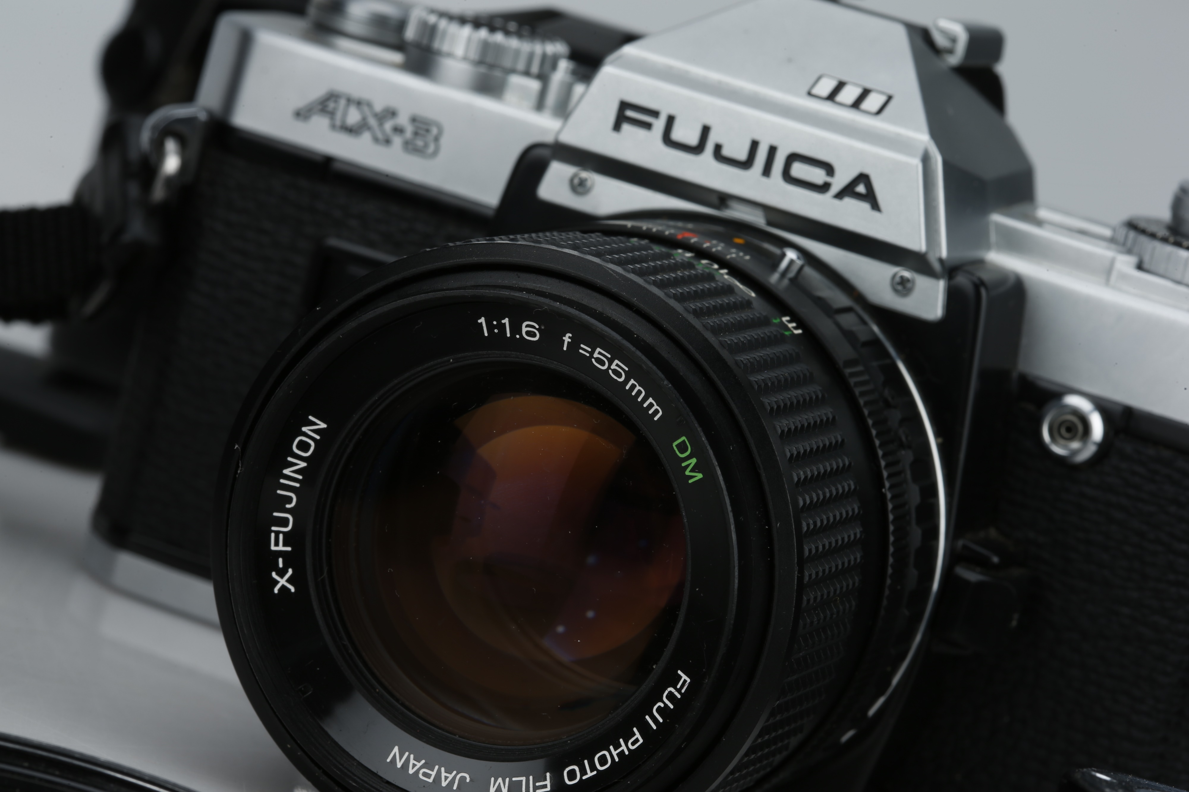 Lot 189 - A Fujica AX-3 35mm SLR Camera,