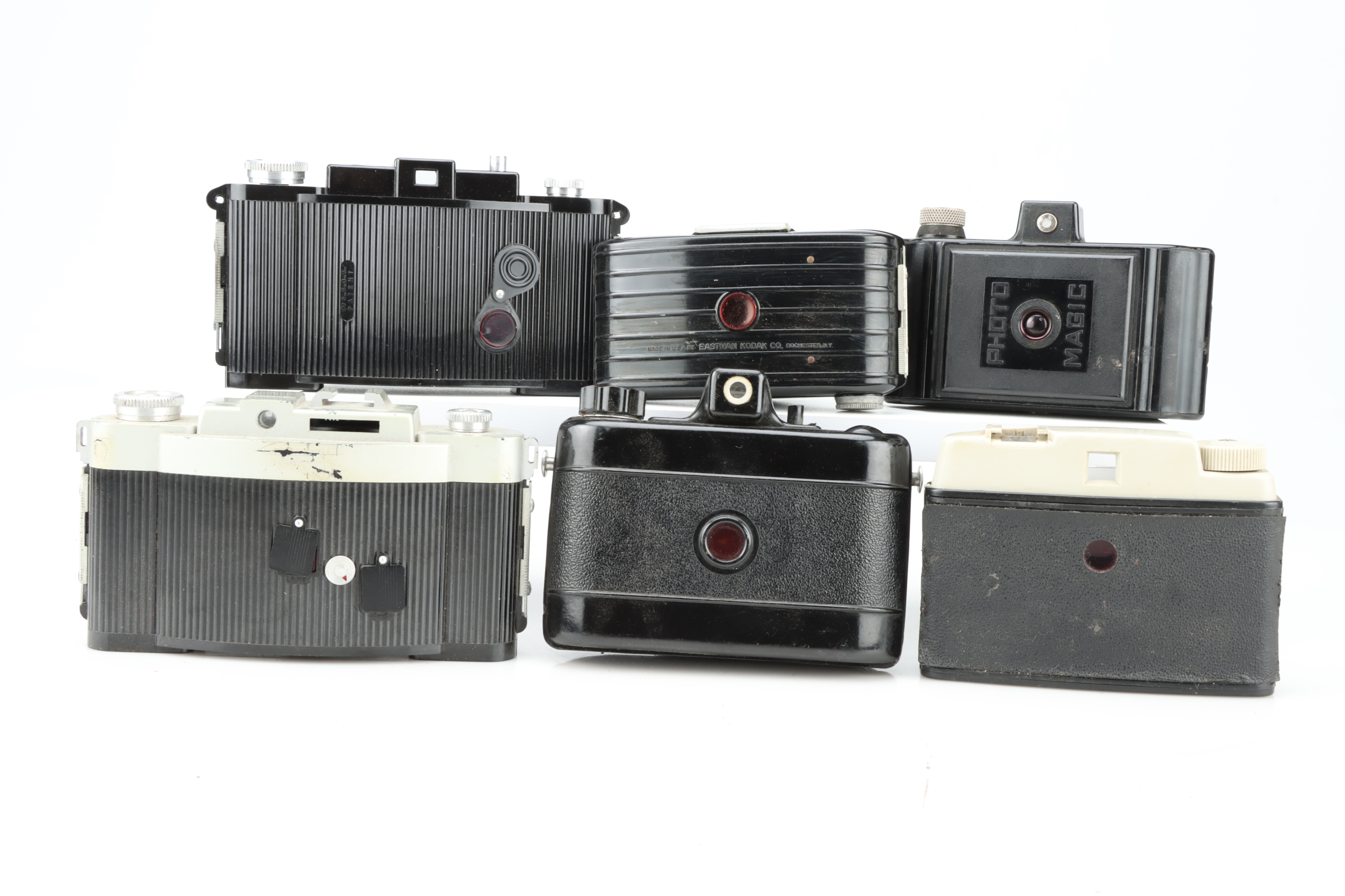 Lot 365 - A Selection of Six Bakelite Cameras,