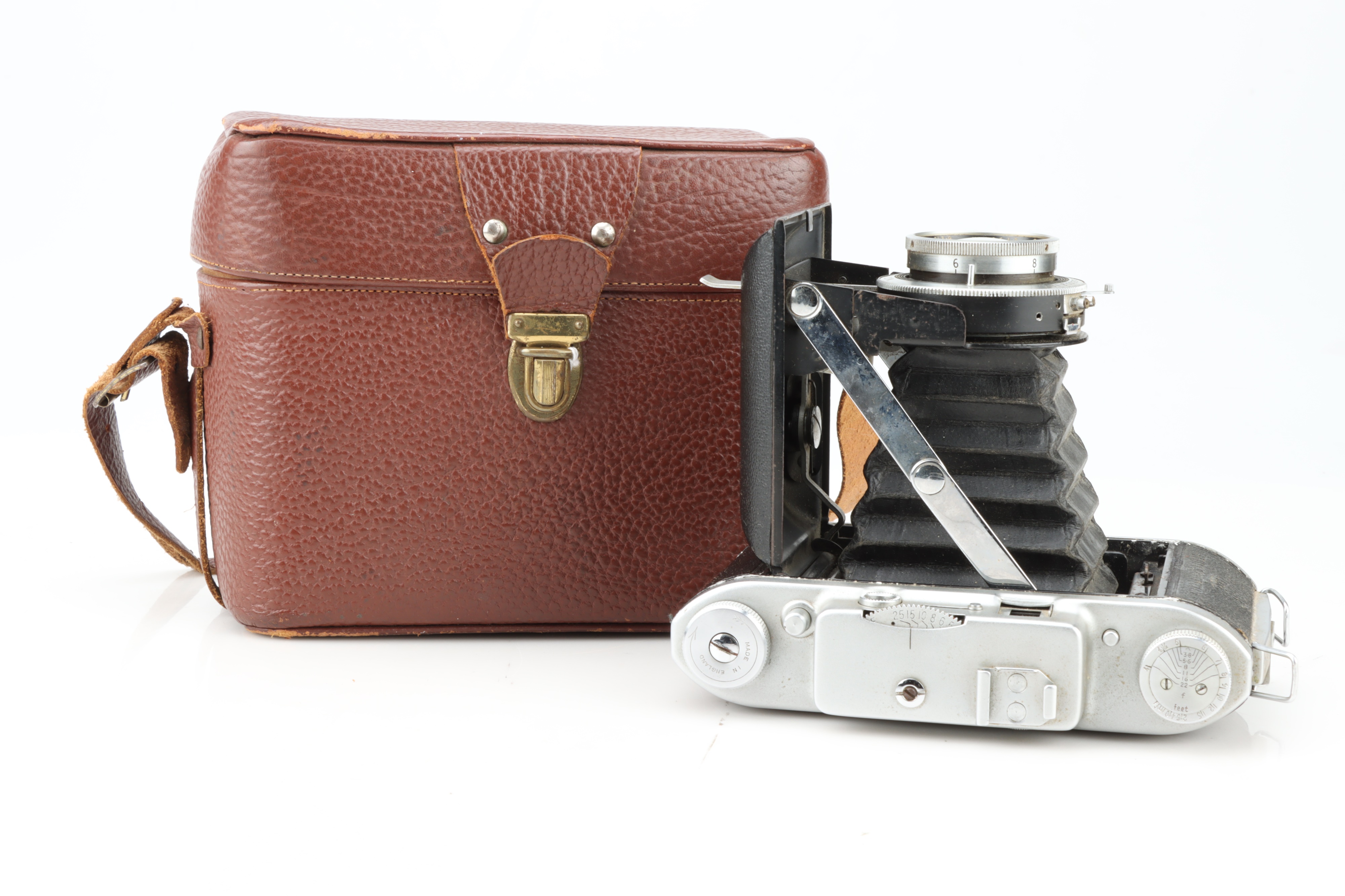 Lot 621 - A Ross Ensign Selfix 820 Special Medium