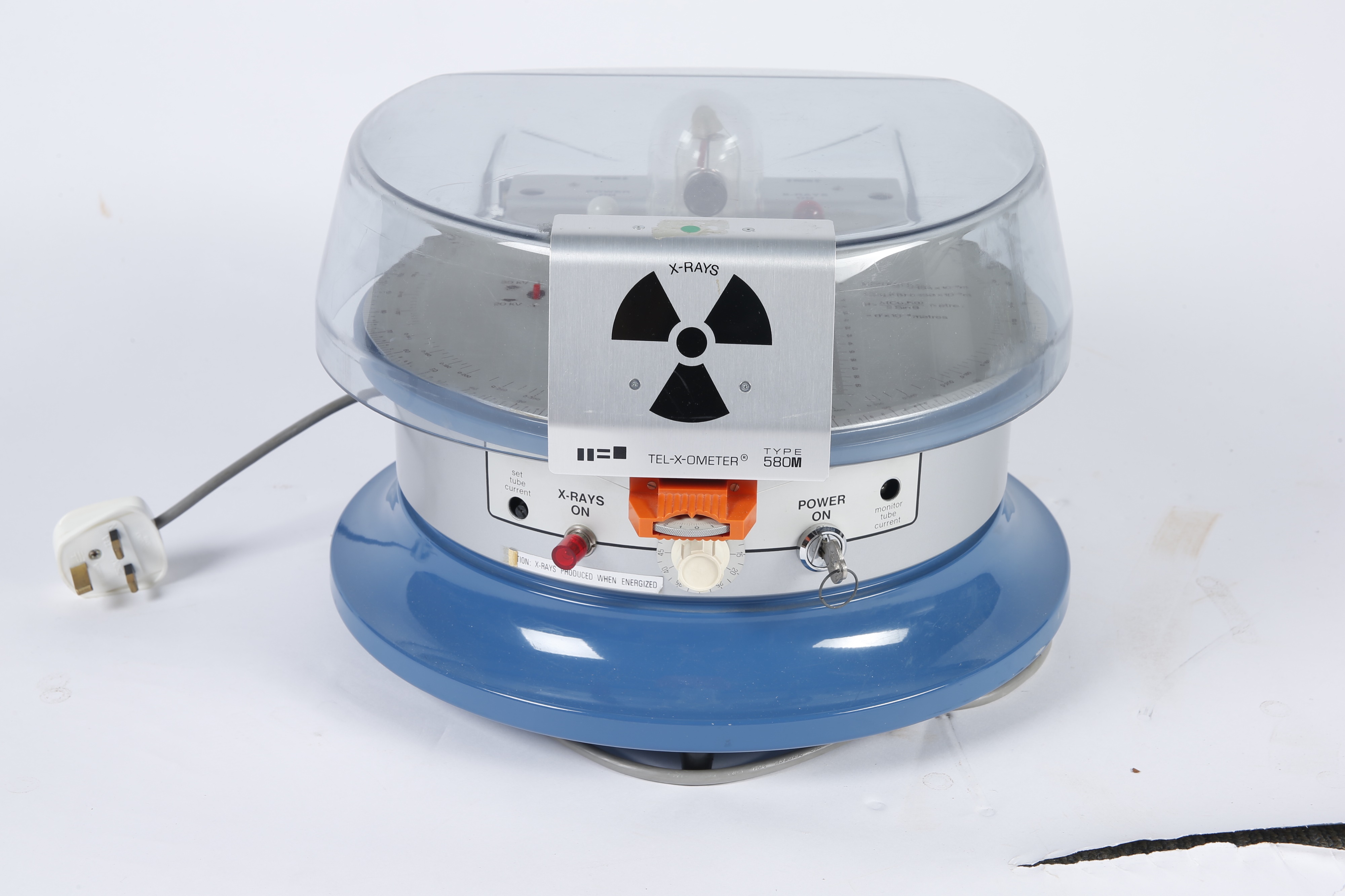 Lot 327 - A Complete Tel-X-Ometer X-ray Experiment Set,