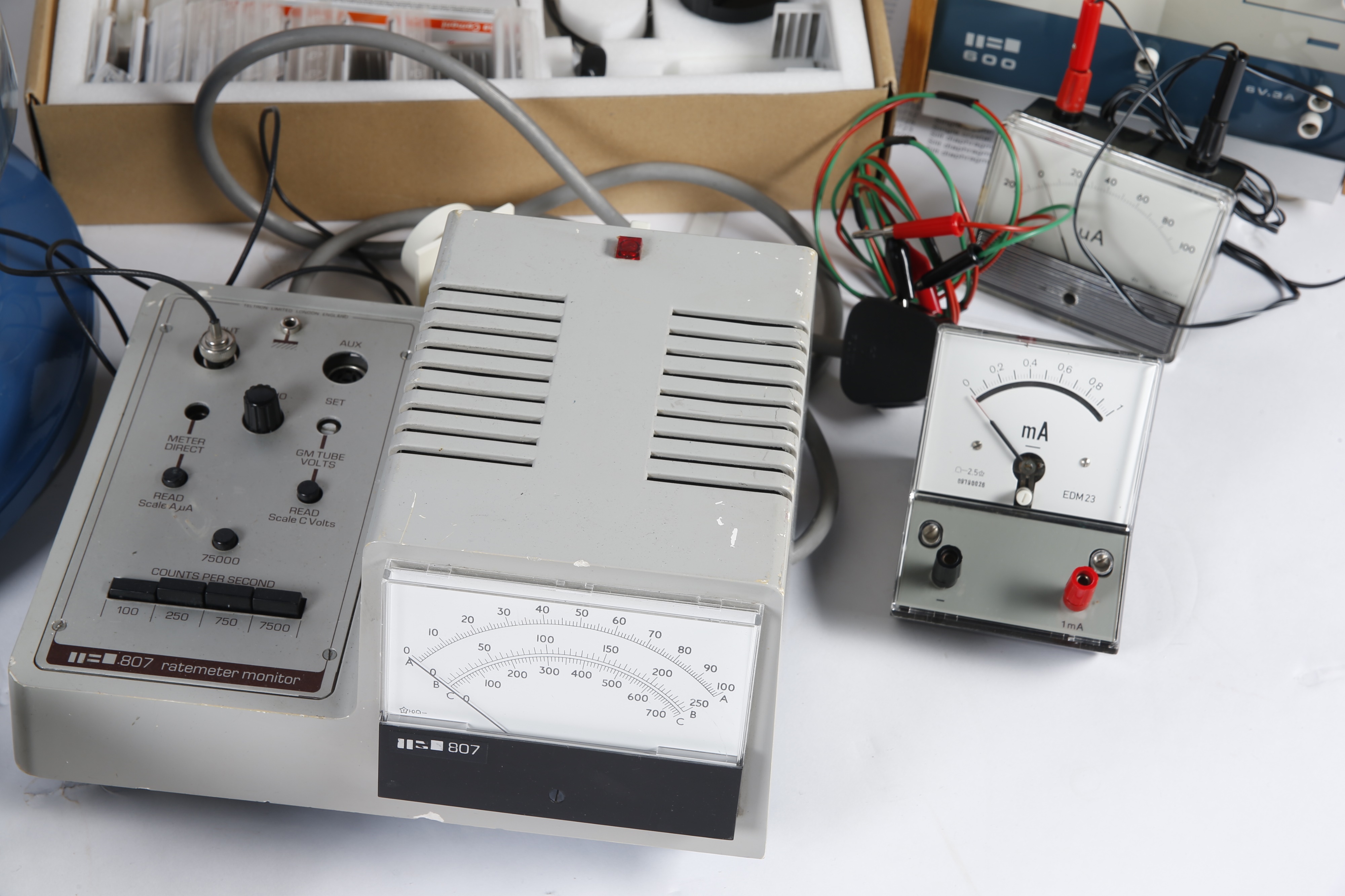 Lot 327 - A Complete Tel-X-Ometer X-ray Experiment Set,