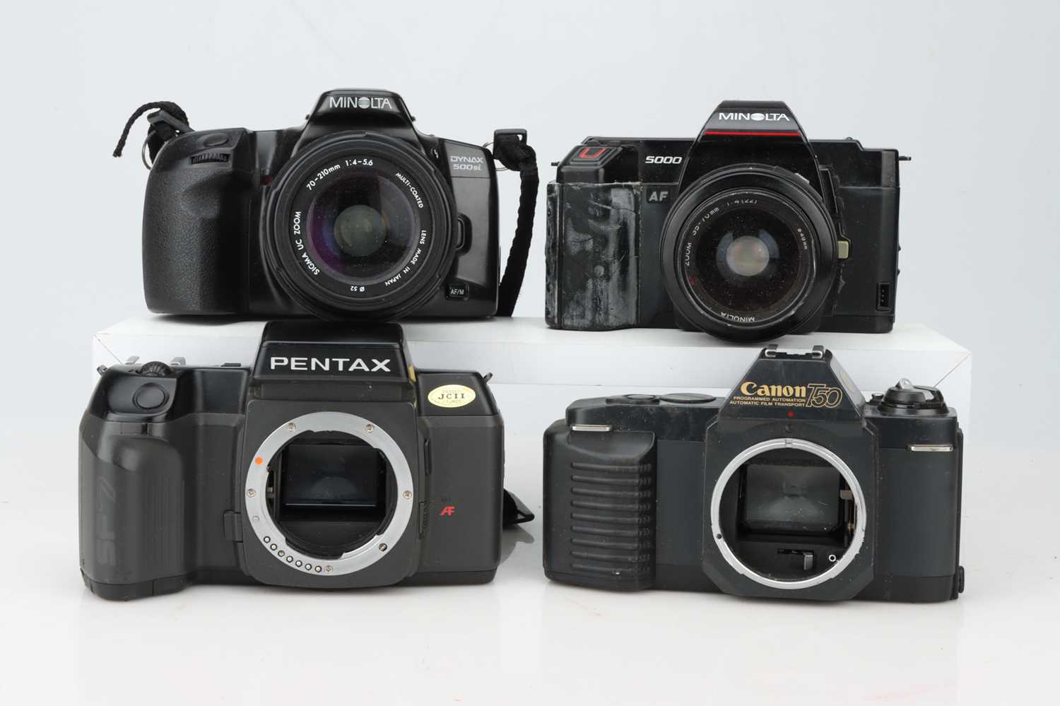 Lot 416 - A Mixed Selection of 35mm SLR Cameras,