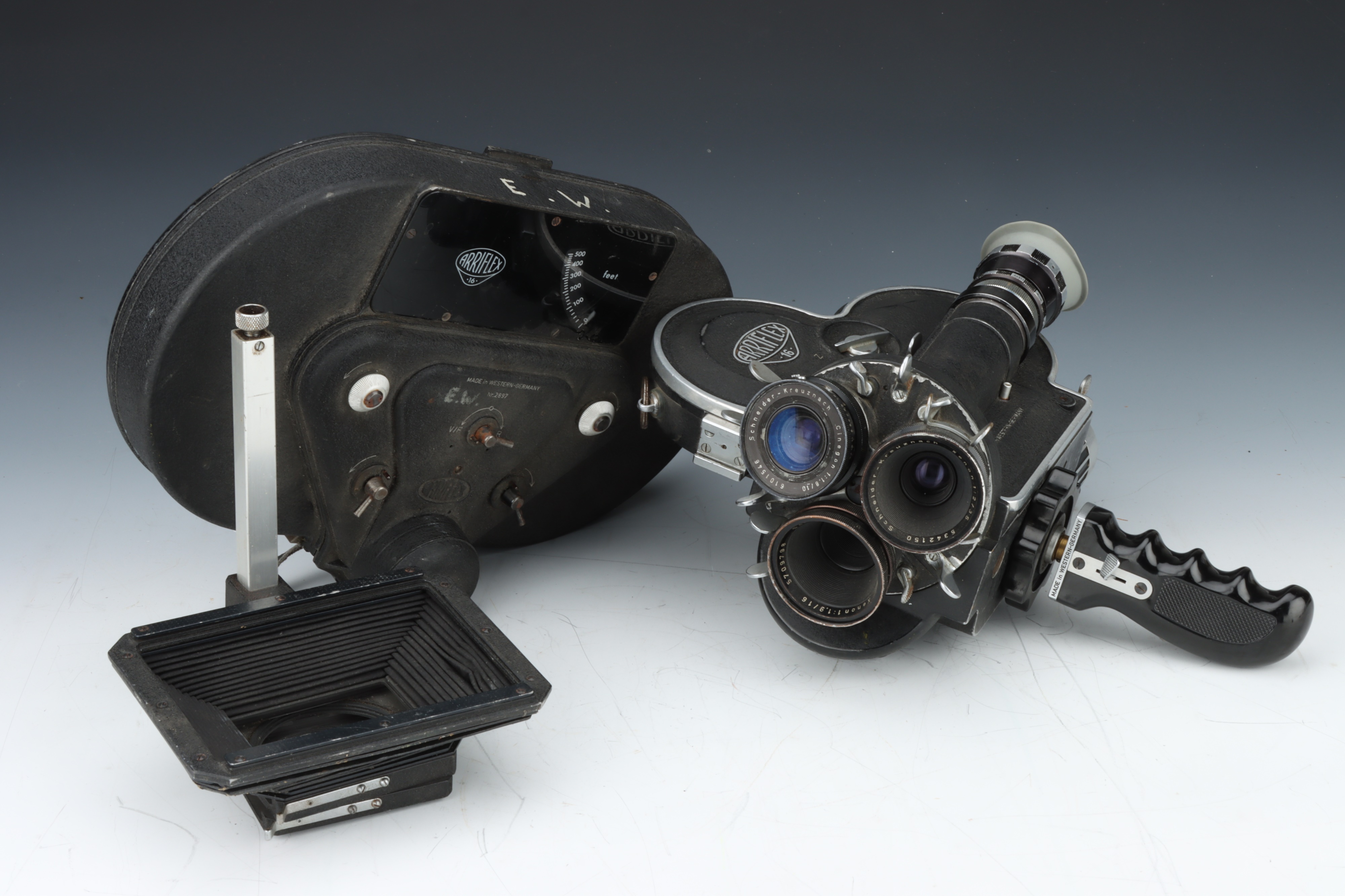 Lot 699 - An Arri Arriflex S 16mm Movie Camera,