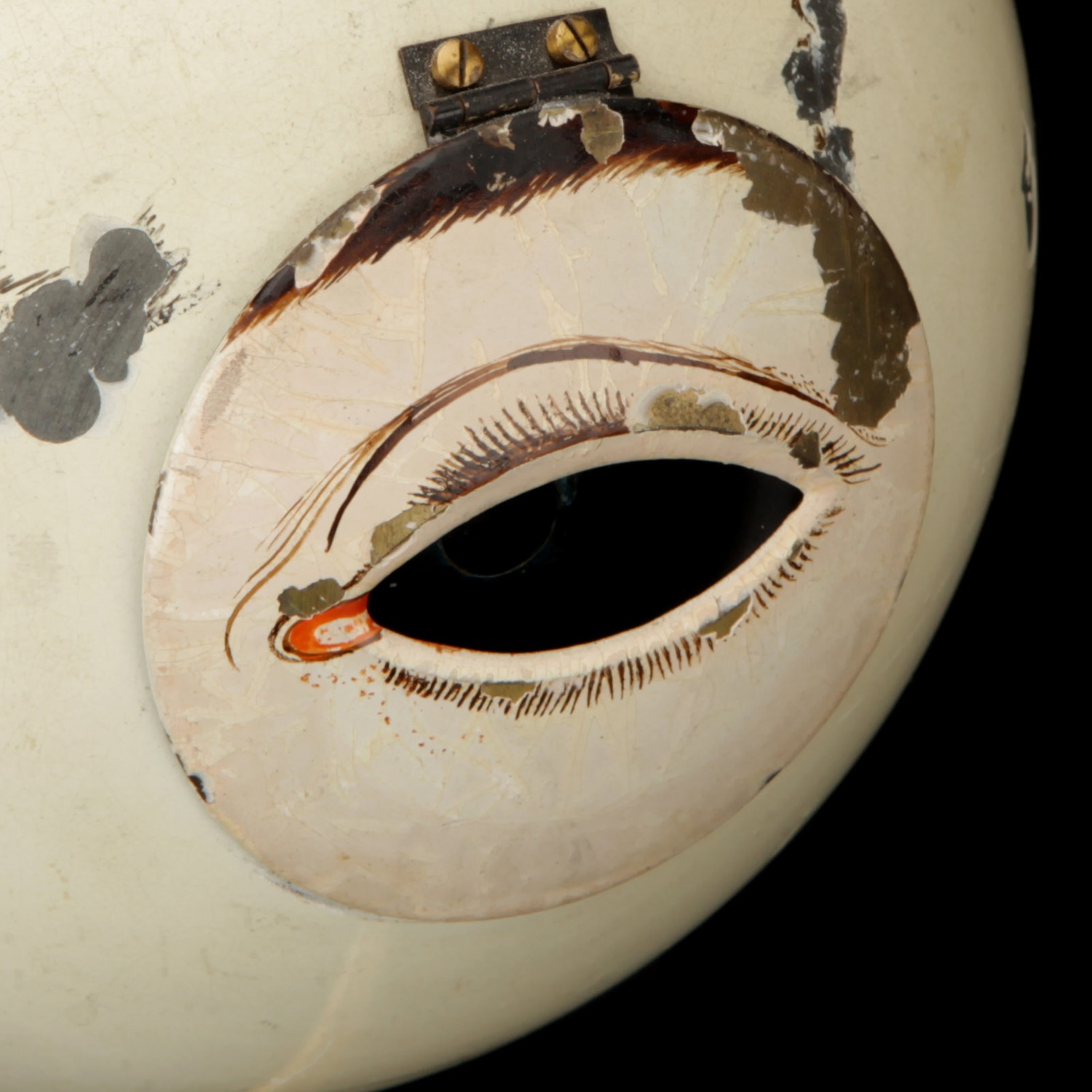 Lot 108 - A Large Optical Demonstration Model Eye,