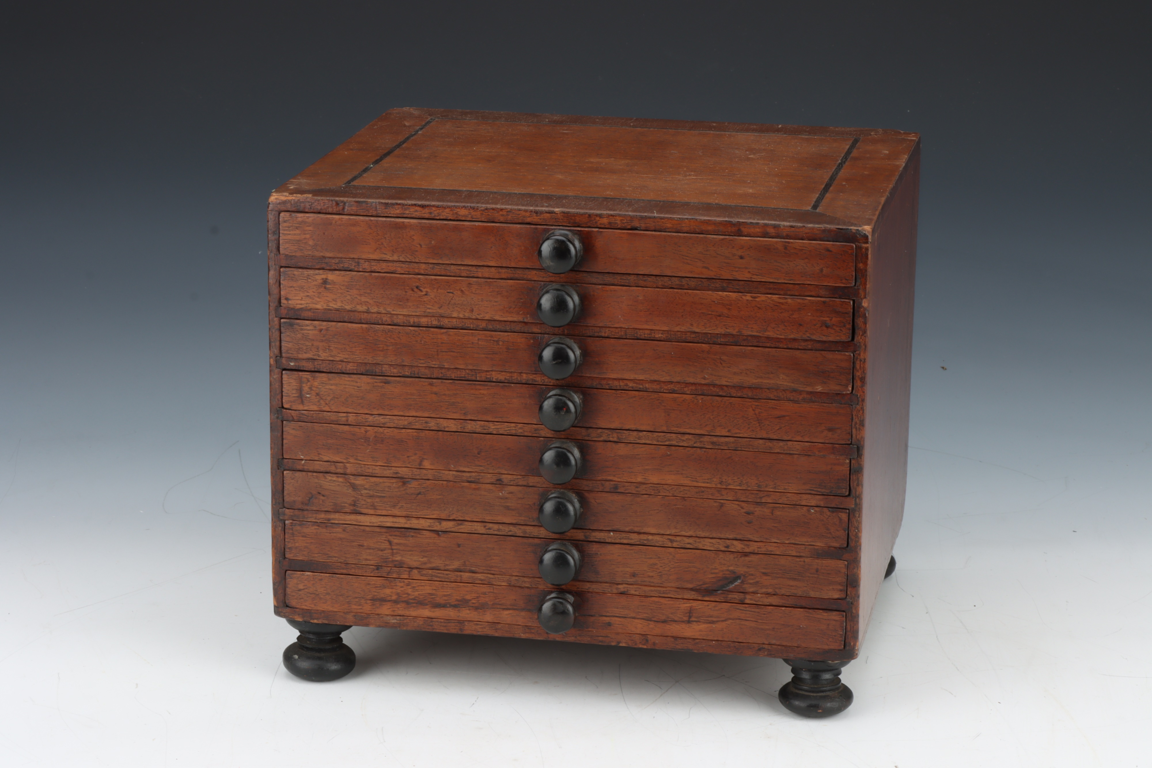 Lot 93 - Small Collectors / Coin Cabinet,