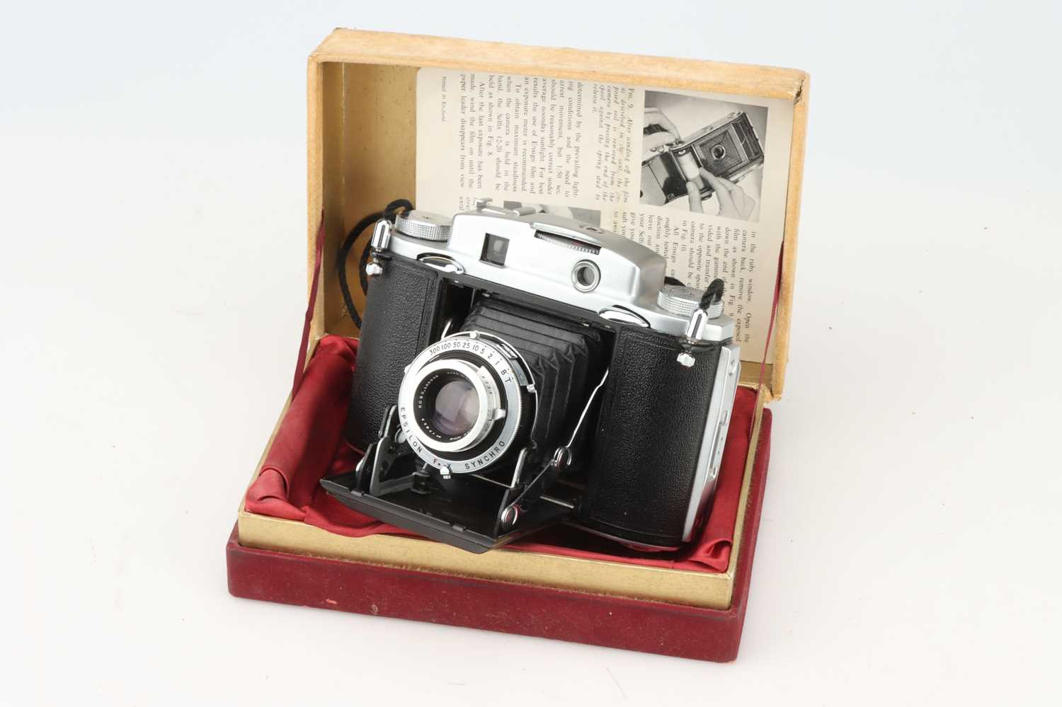 Lot 613 - A Ross Ensign 12-20 Rangefinder Camera,