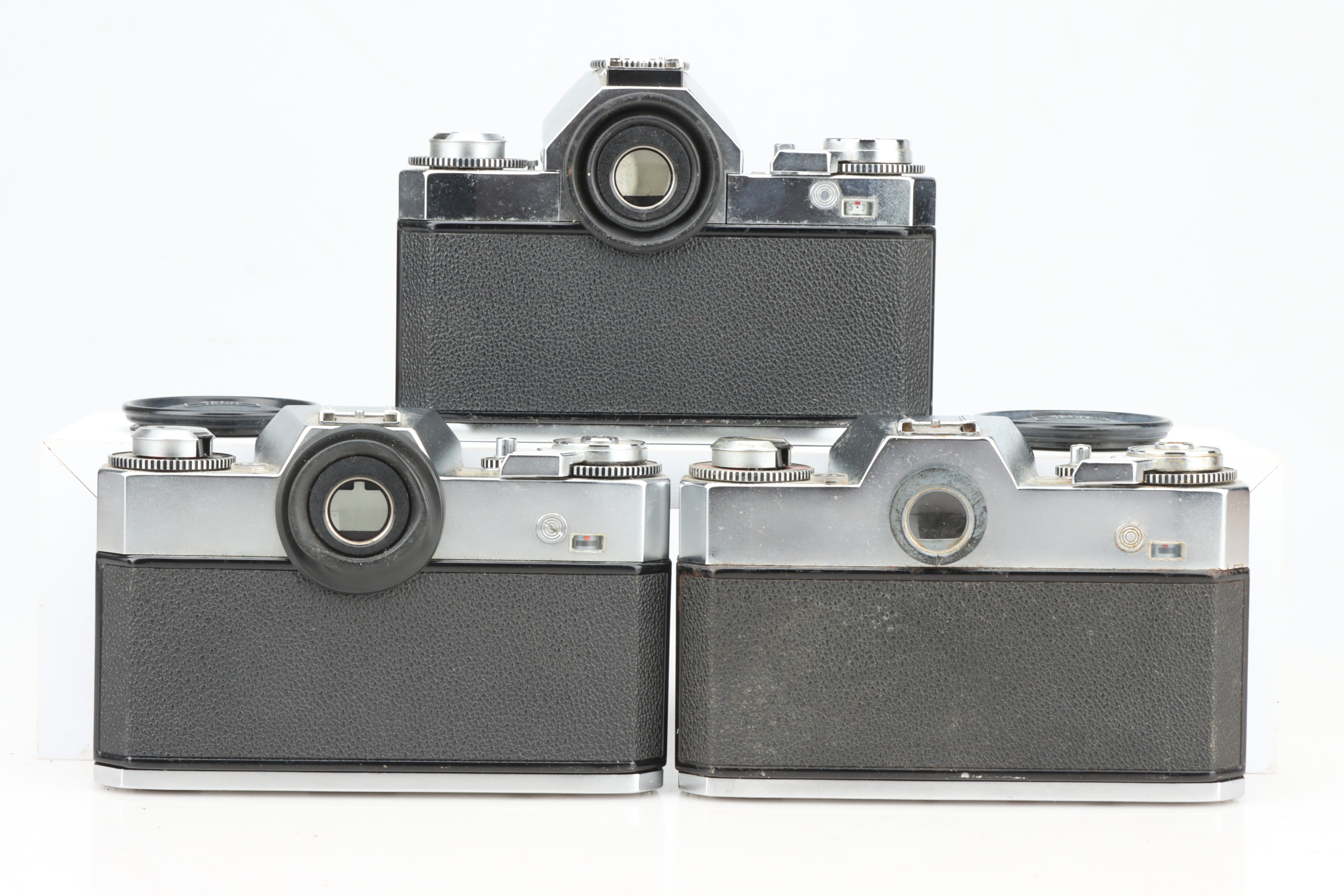Lot 364 - Three Zeiss Ikon Icarex 35 Cameras,