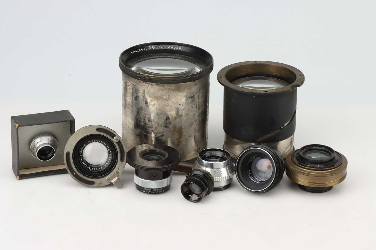 Lot 569 - A Mixed Selection of Lenses,
