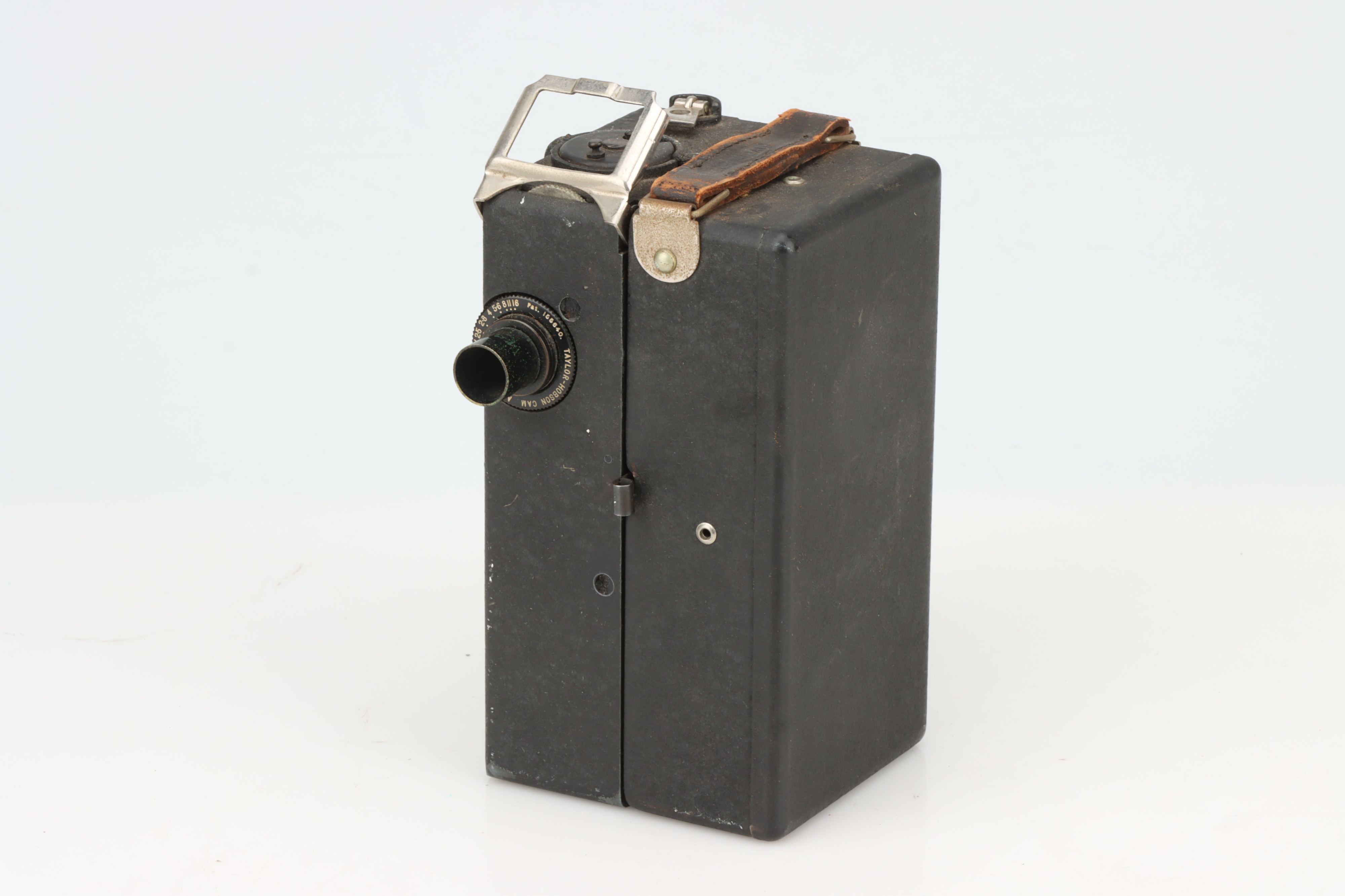Lot 872 - A Midas Cine Camera & Projector Self