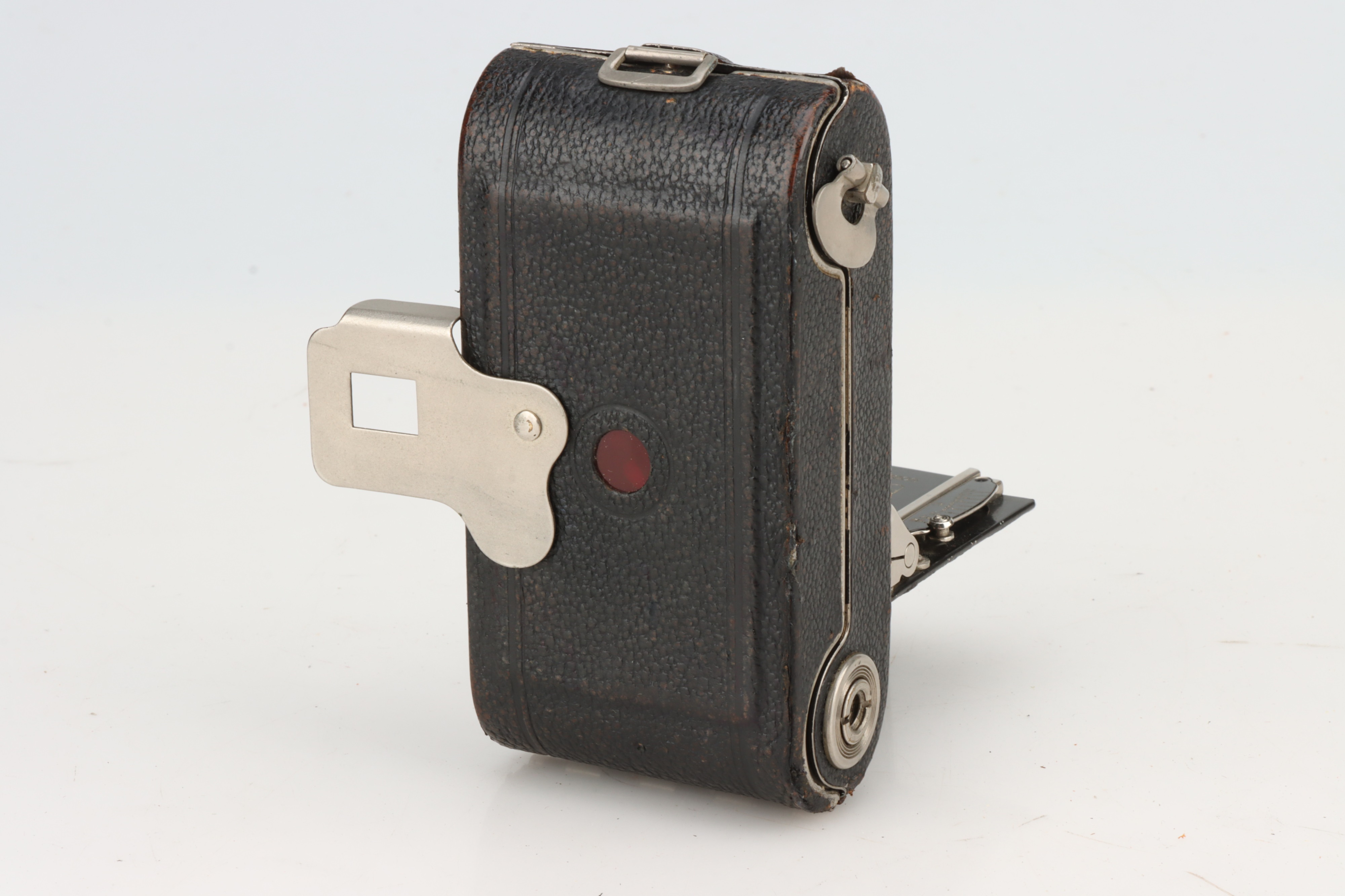 Lot 371 - A Zeiss Ikon Bobette II (548) Folding Camera,