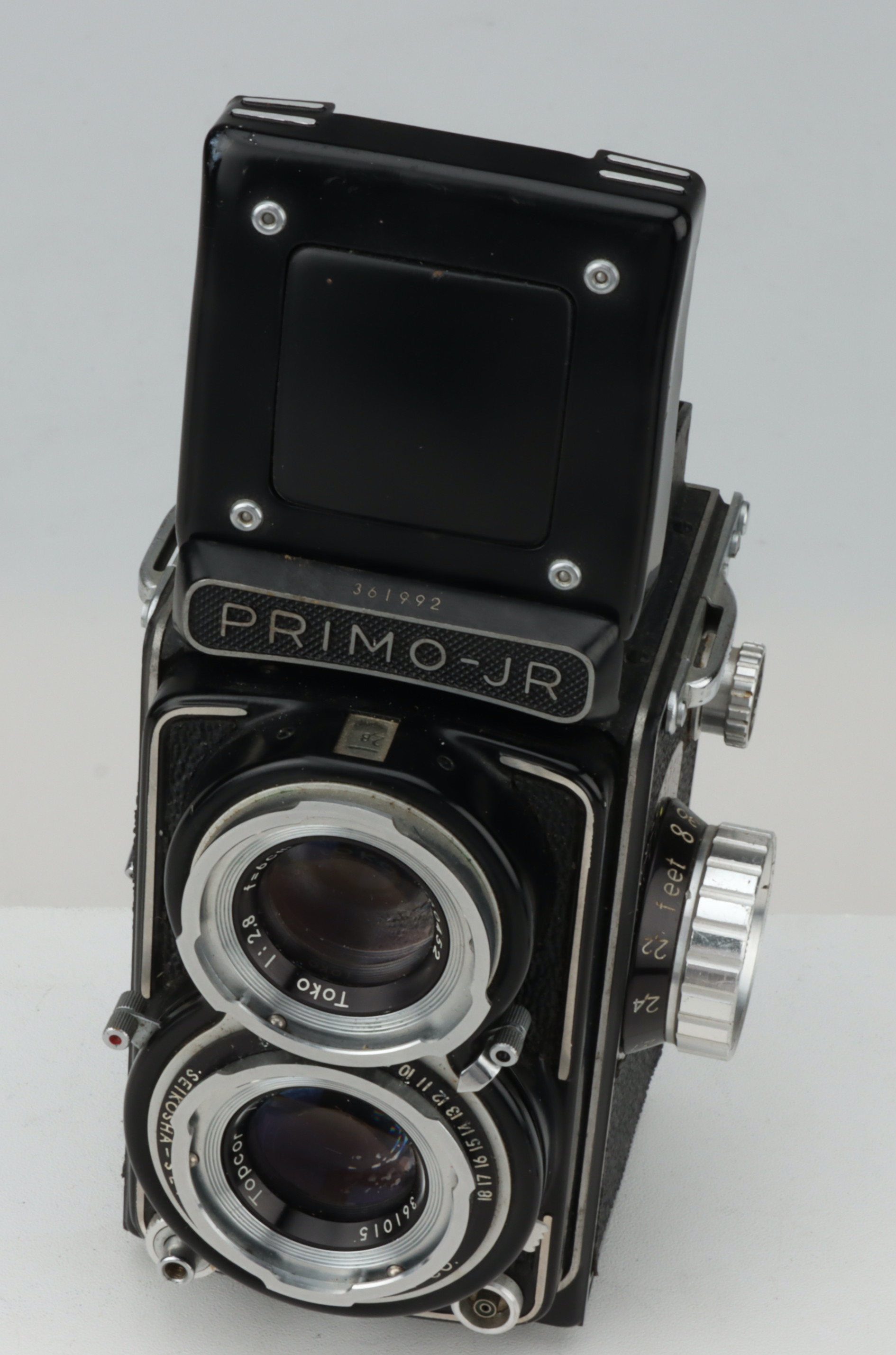 Lot 606 - A Tokyo Kogaku Primo Junior 4x4 TLR Camera,
