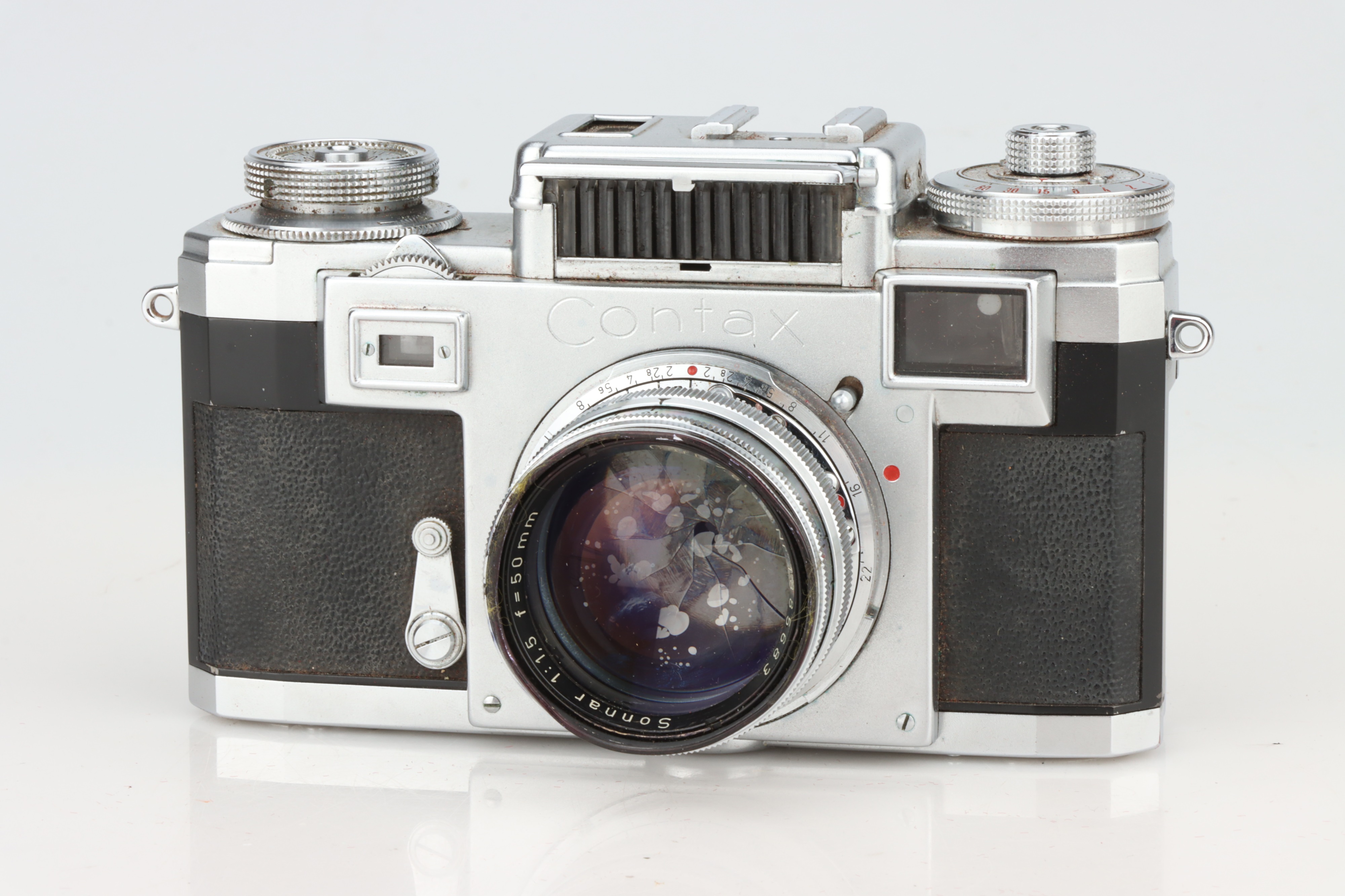 Lot 492 - A Zeiss Ikon Contax III Rangefinder Camera,