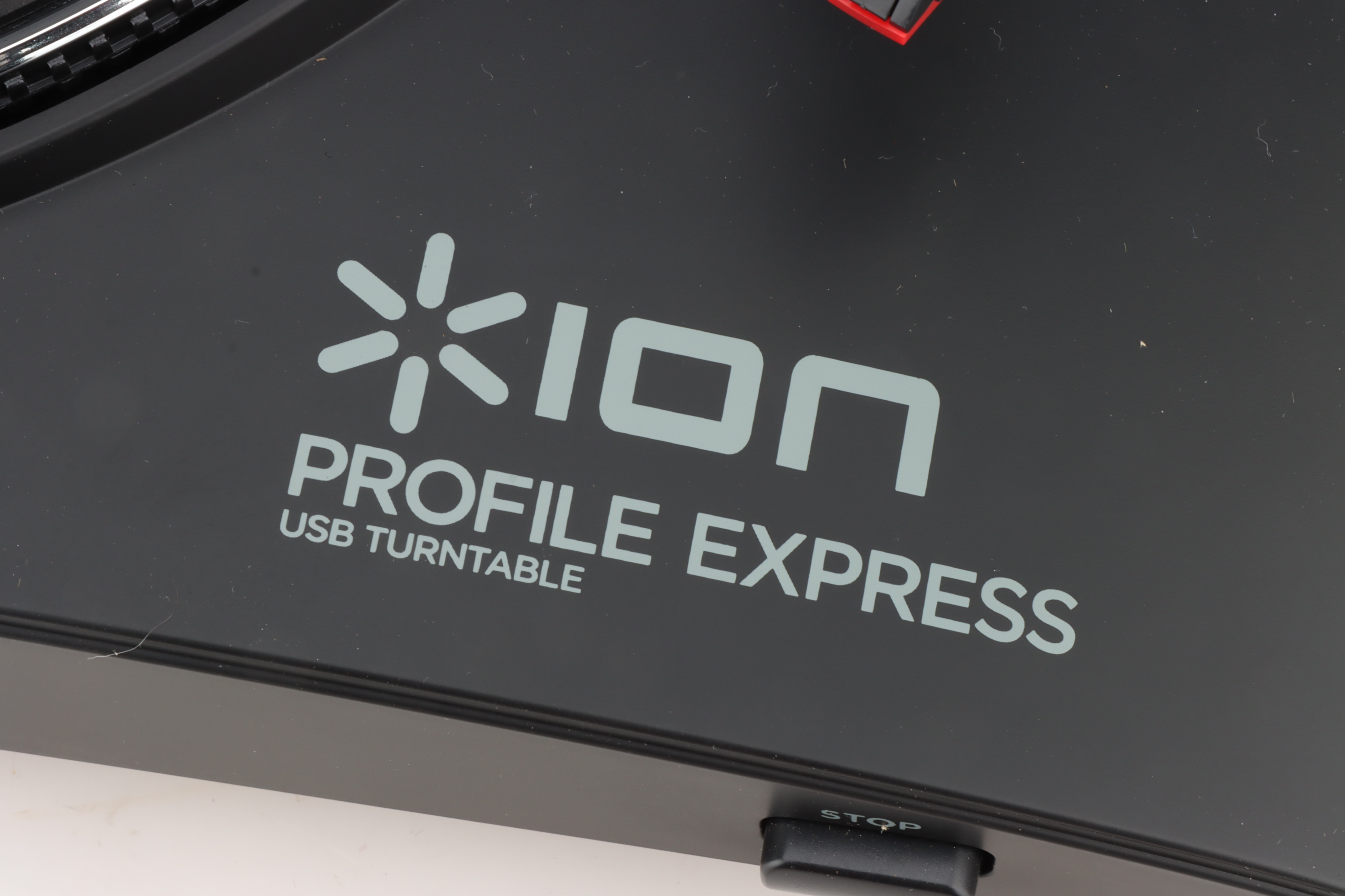 Lot 154 - An ION Profile Express Vinyl-to-MP3