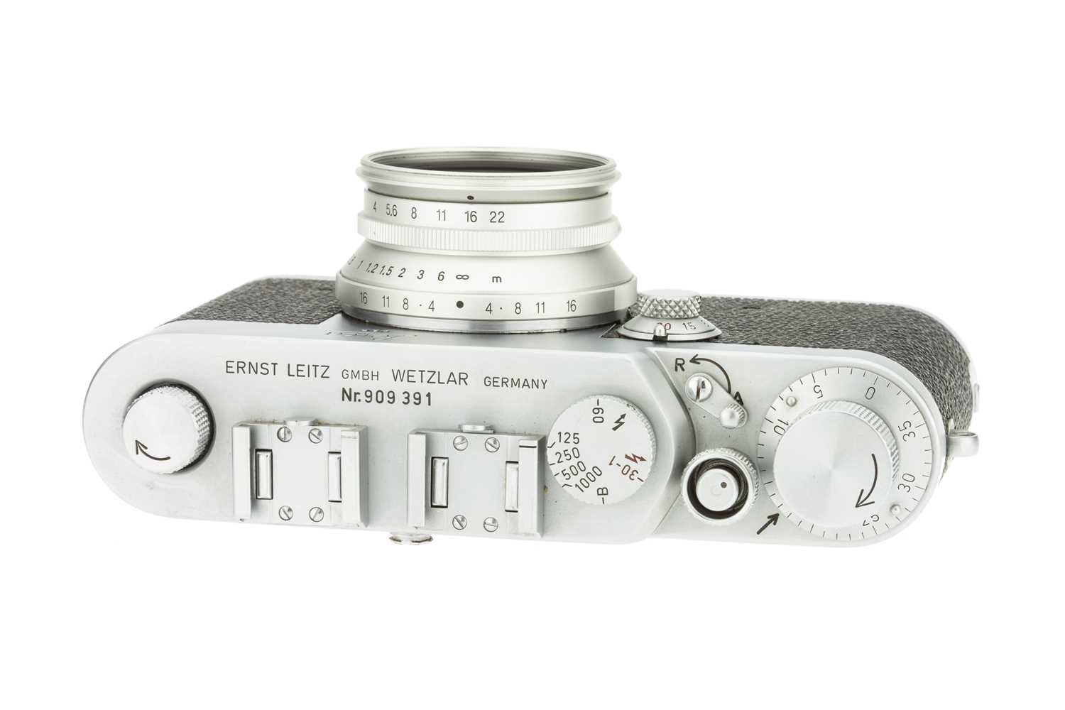 Lot 15 - A Leica Ig Camera,