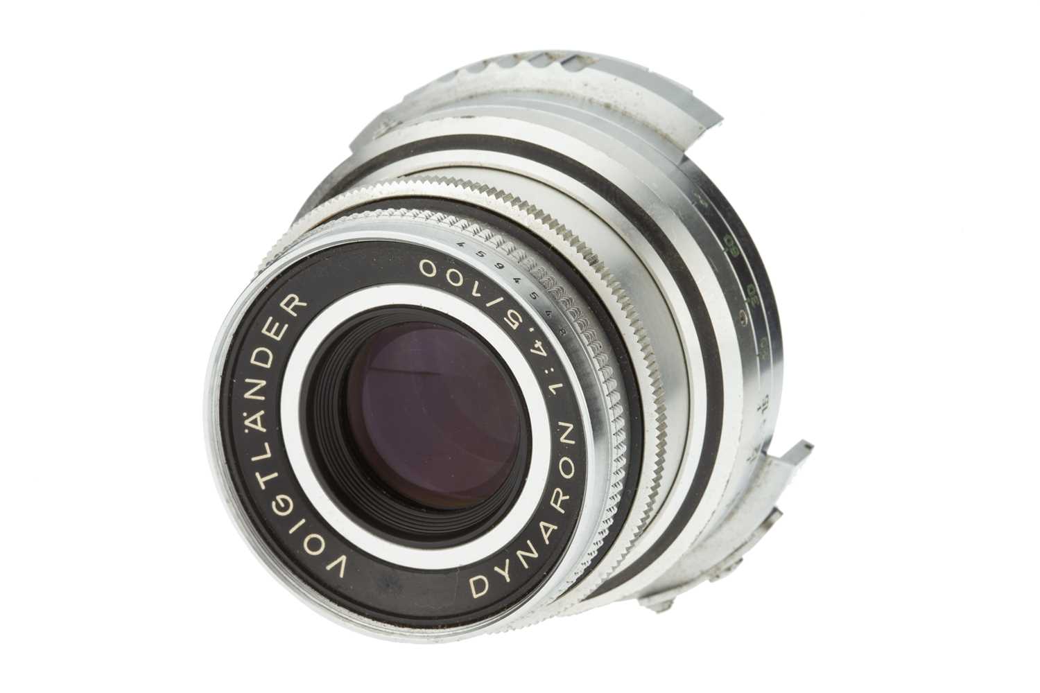 Lot 102 - A Voigtlander Prominent II Rangefinder