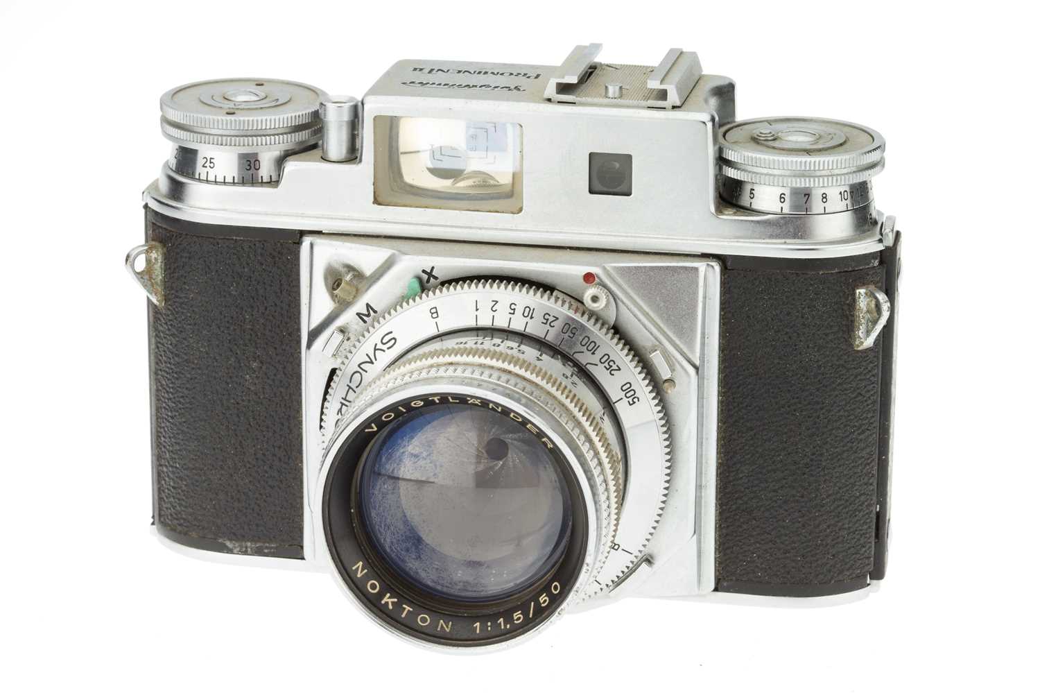 Lot 102 - A Voigtlander Prominent II Rangefinder