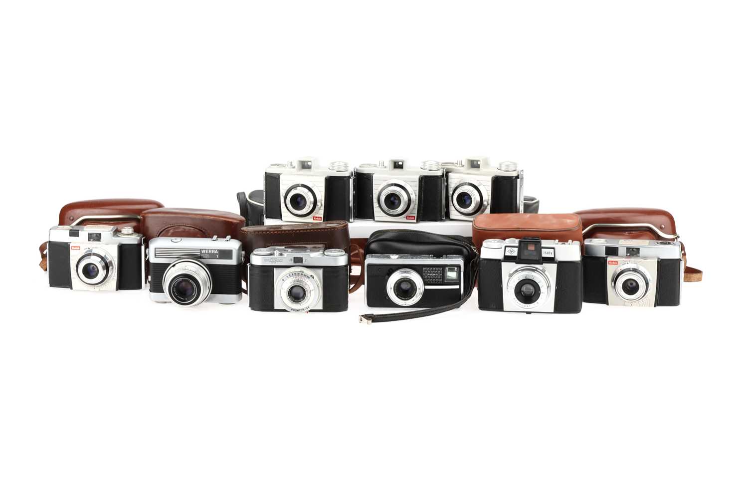 Lot 609 - A Mixed Selection of Cameras,