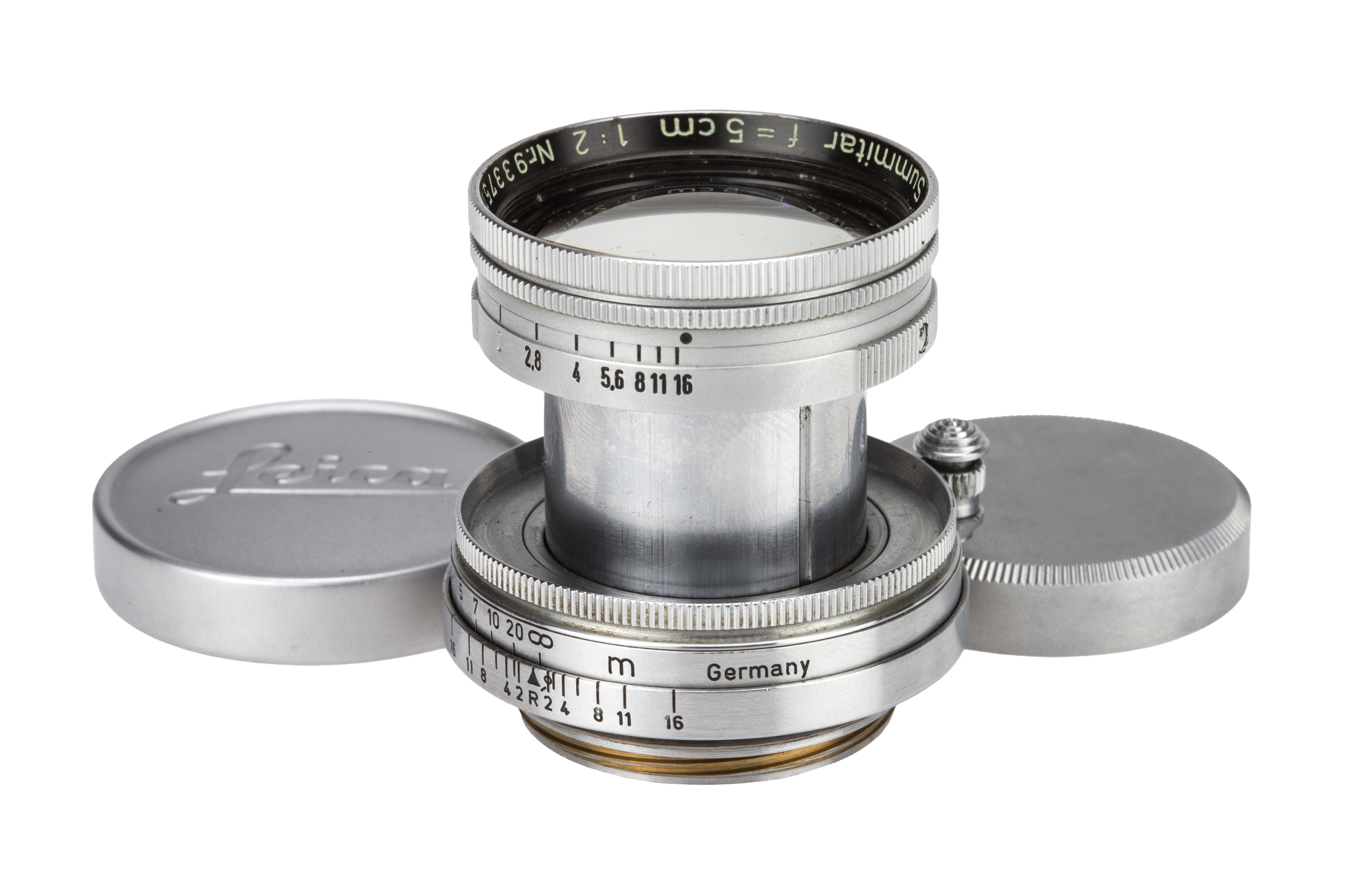 Lot 11 - A Leitz Summitar f/2 50mm Lens,