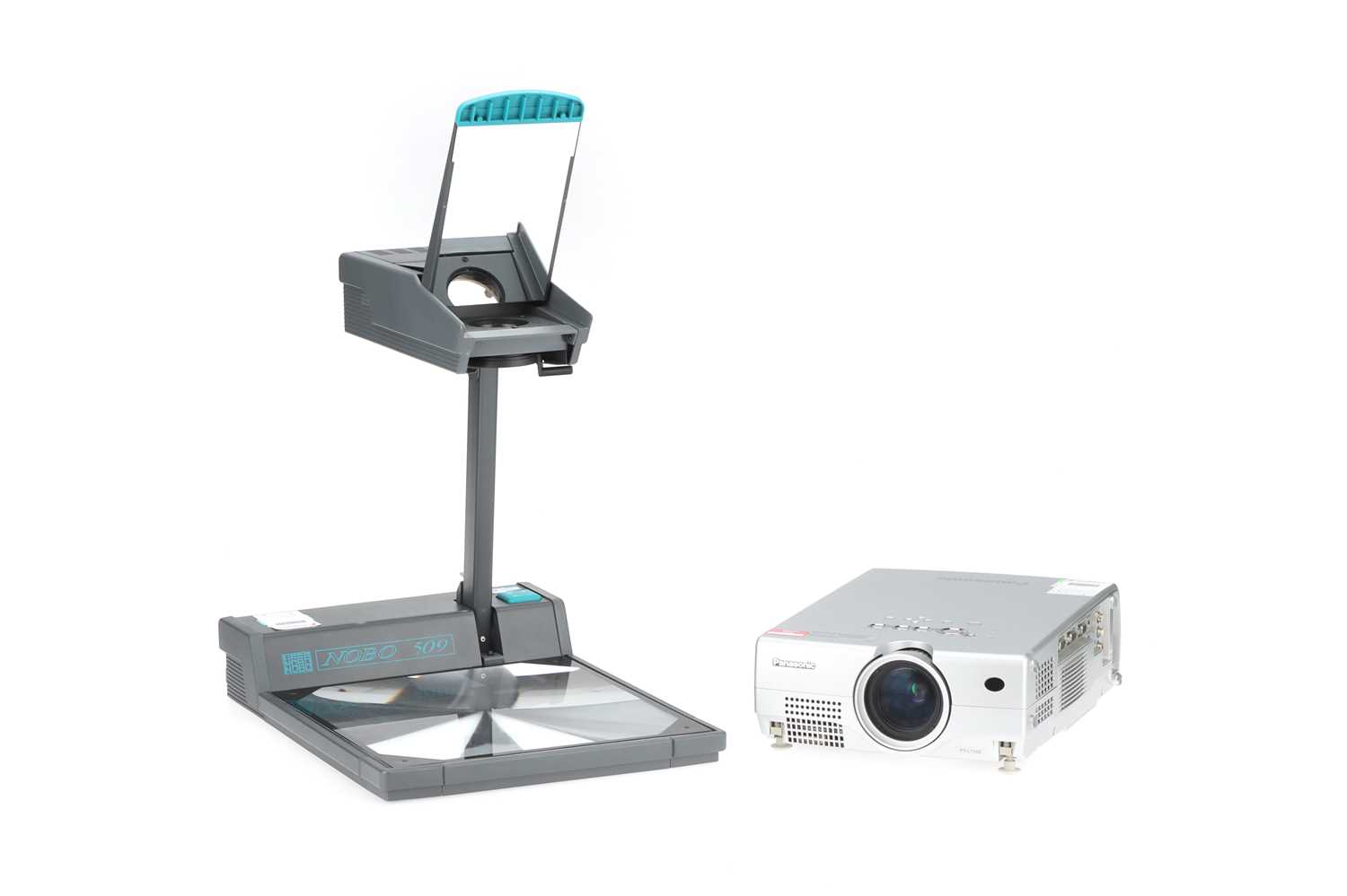 Lot 235 - A Mixed Selection of Projectors,