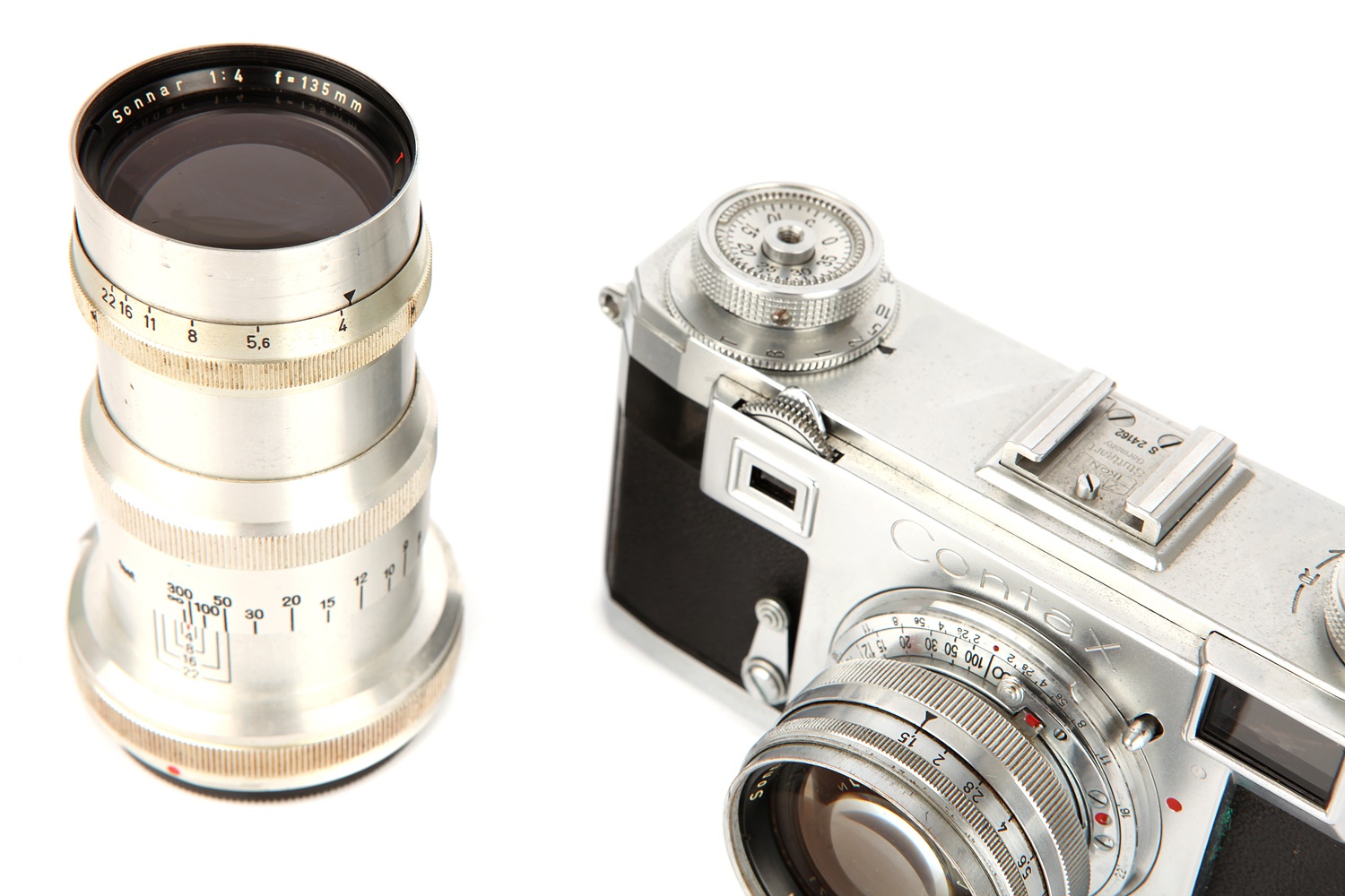 Lot 1160 - A Zeiss Ikon Contax IIa Rangefinder Camera,