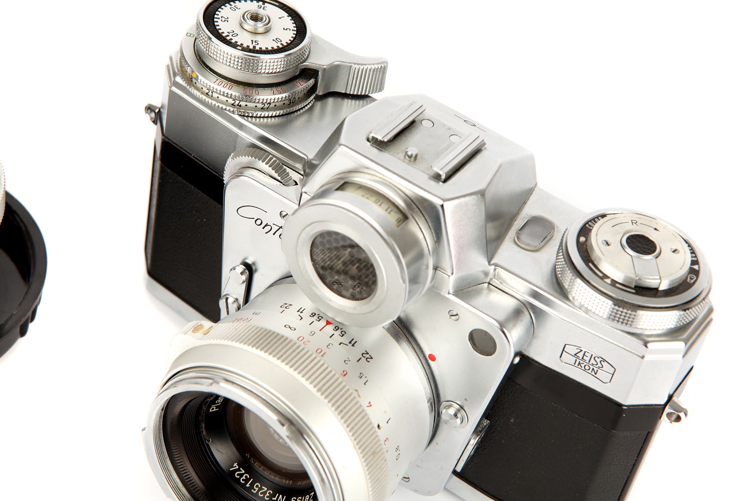 Lot 1176 - A Zeiss Ikon Contarex Bullseye SLR Camera,