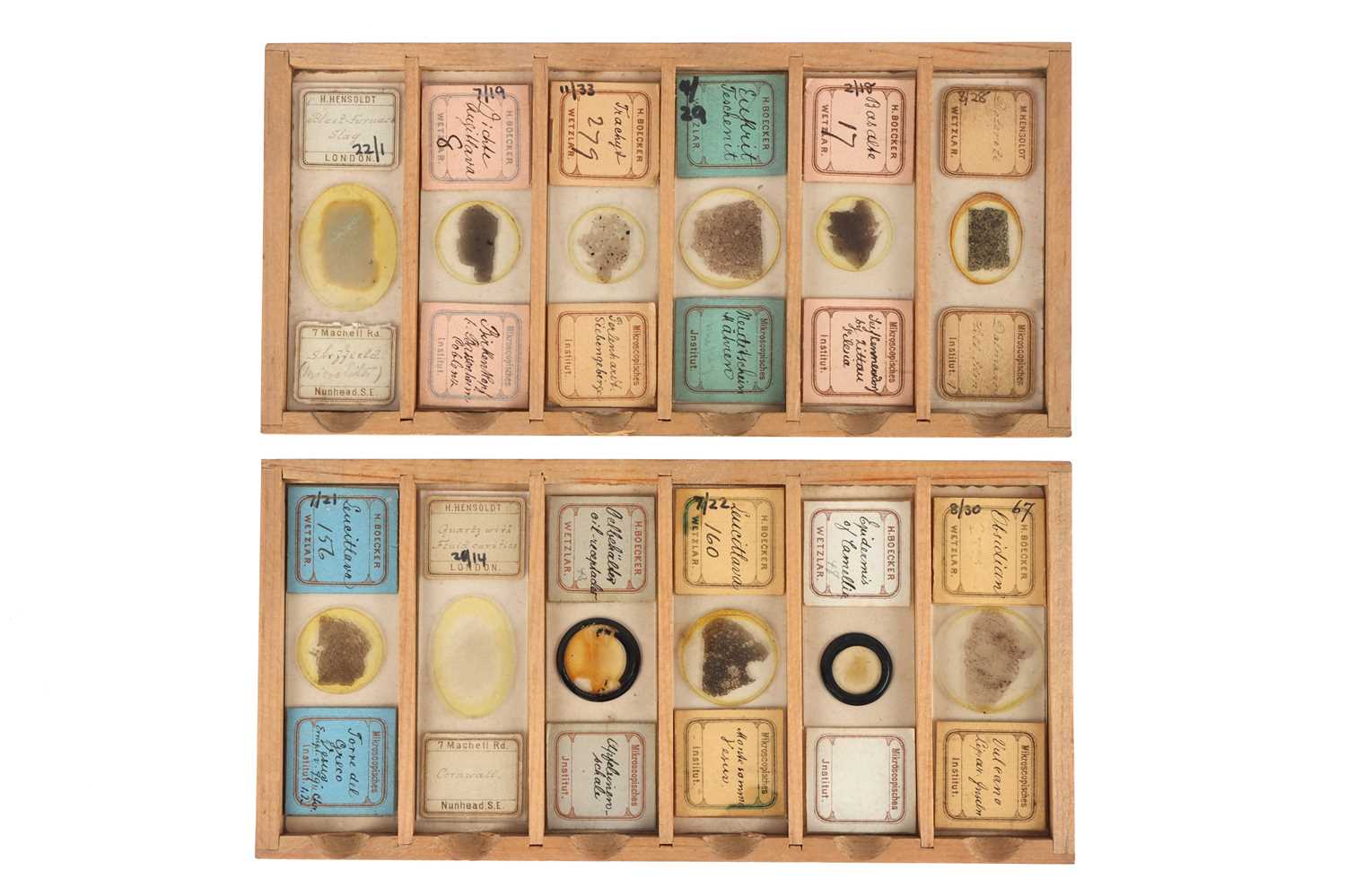 Lot 117 - A Fine Collection of Geology Microscope