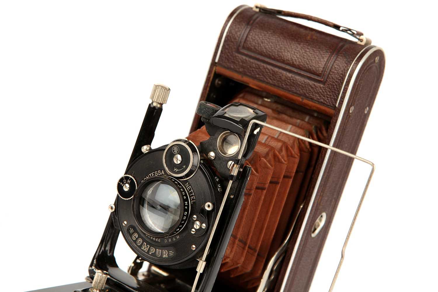 Lot 1215 - A Contessa-Nettel Cocarette II Luxus Roll