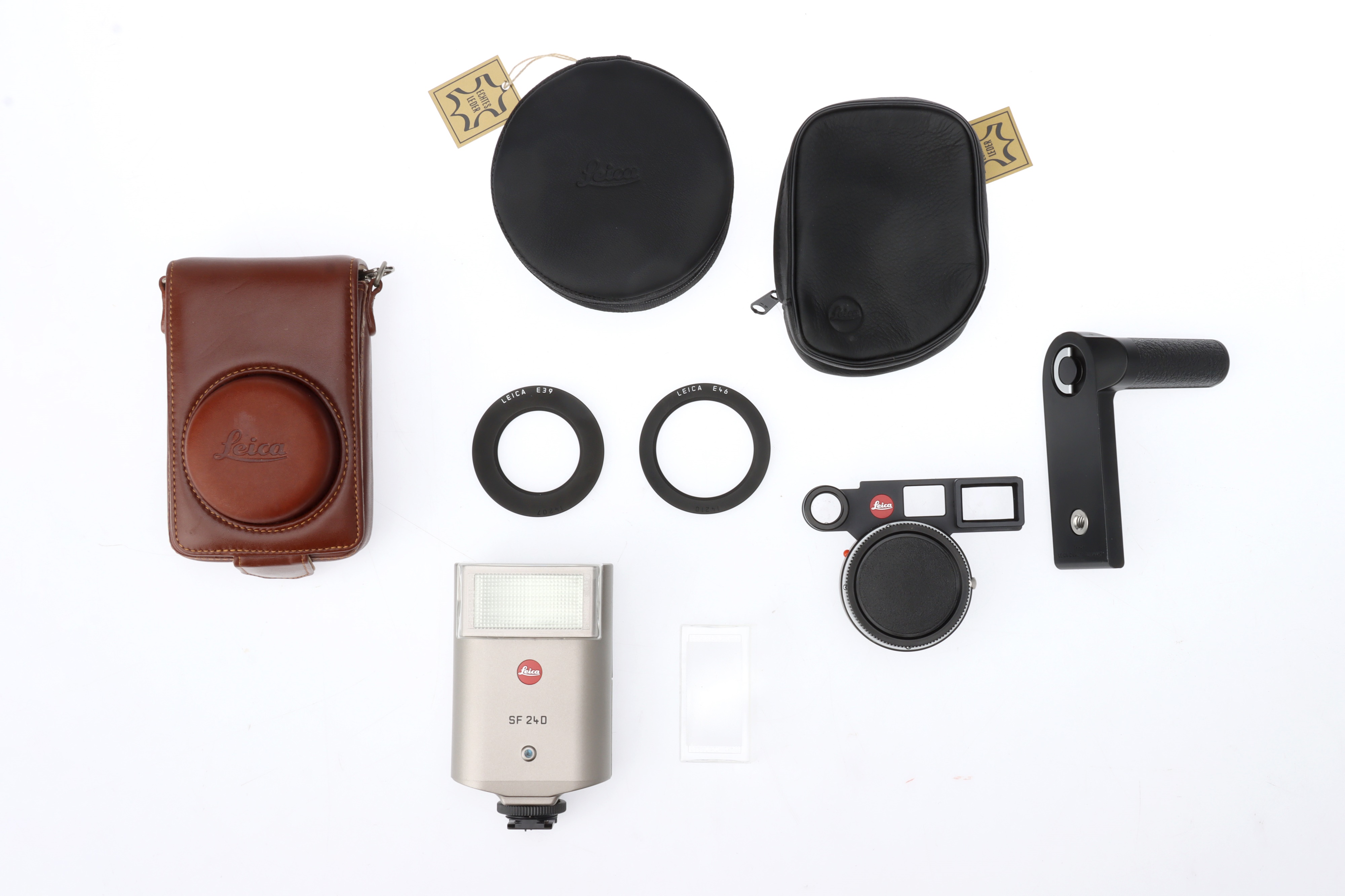 Lot 18 - Leitz Leica Accessories,