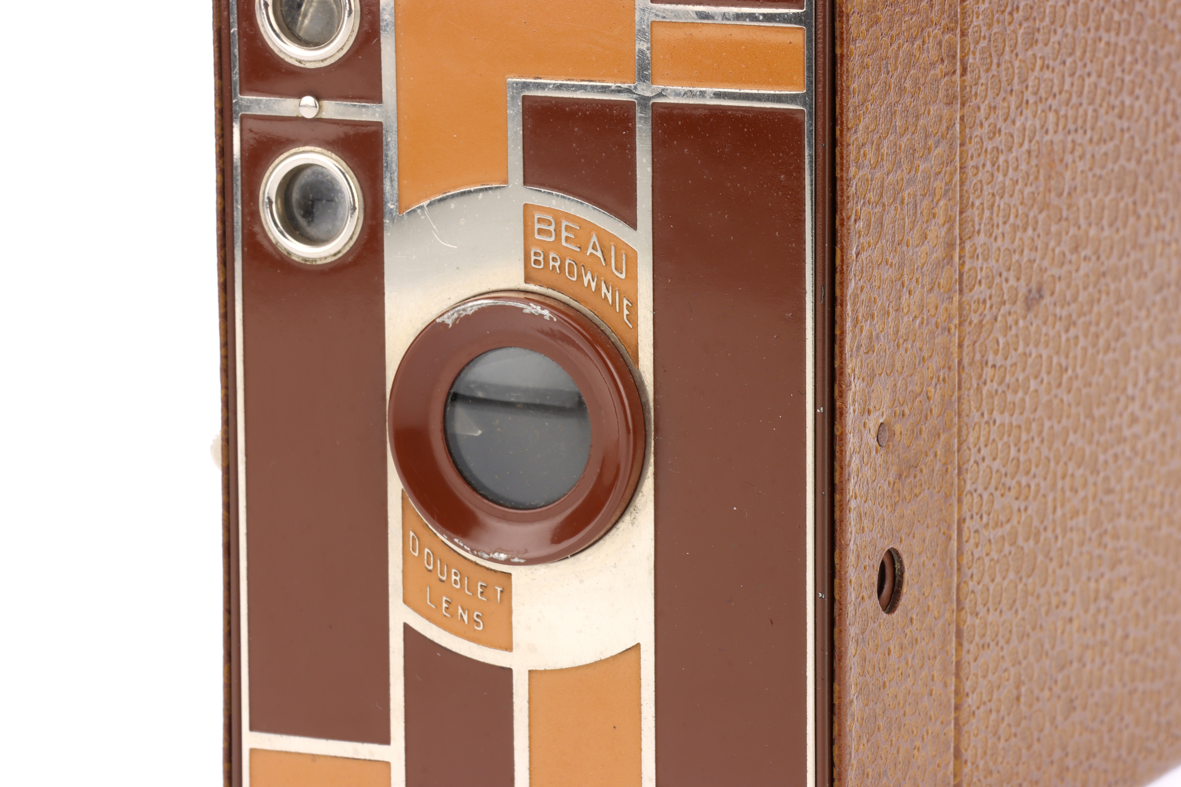 Lot 475 - A Beau Brownie 2A 116 Roll Film Camera in