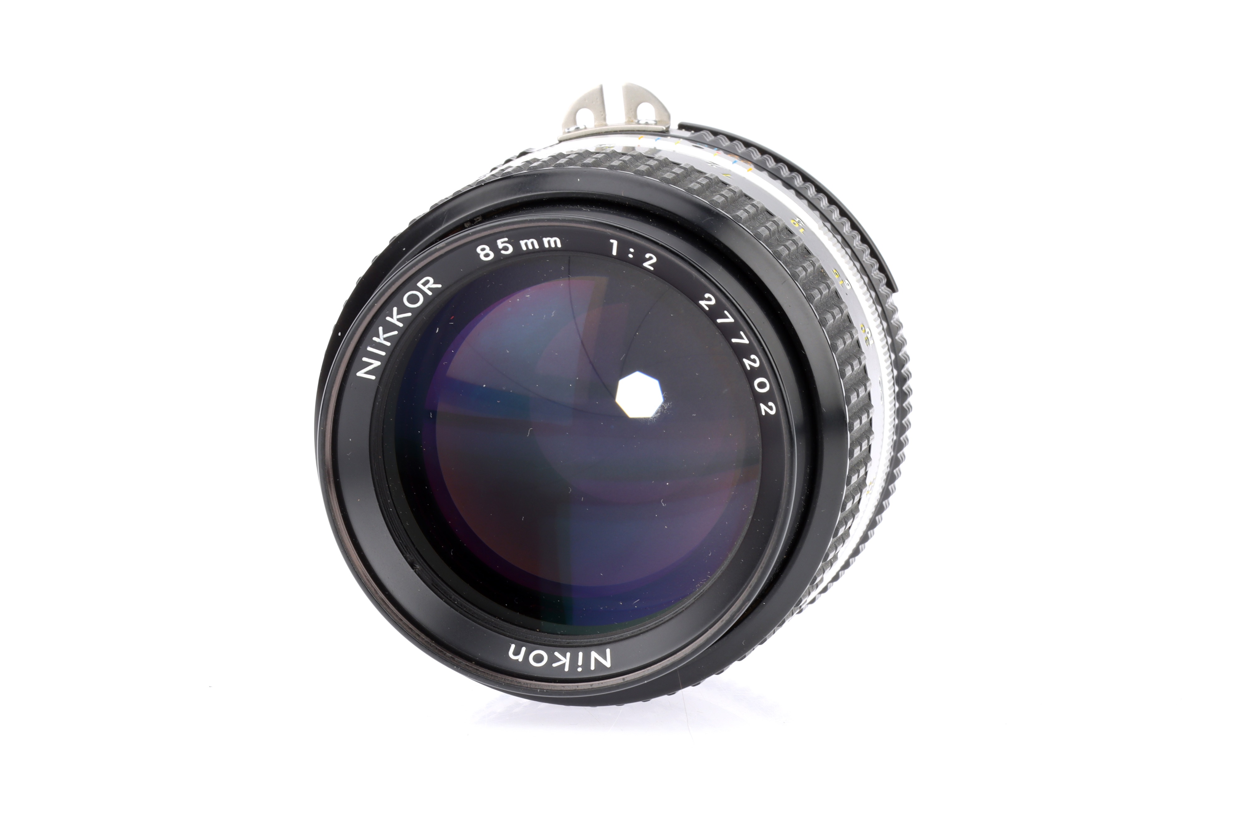 Lot 170 - A Nikon Ais Nikkor f/2 85mm Lens