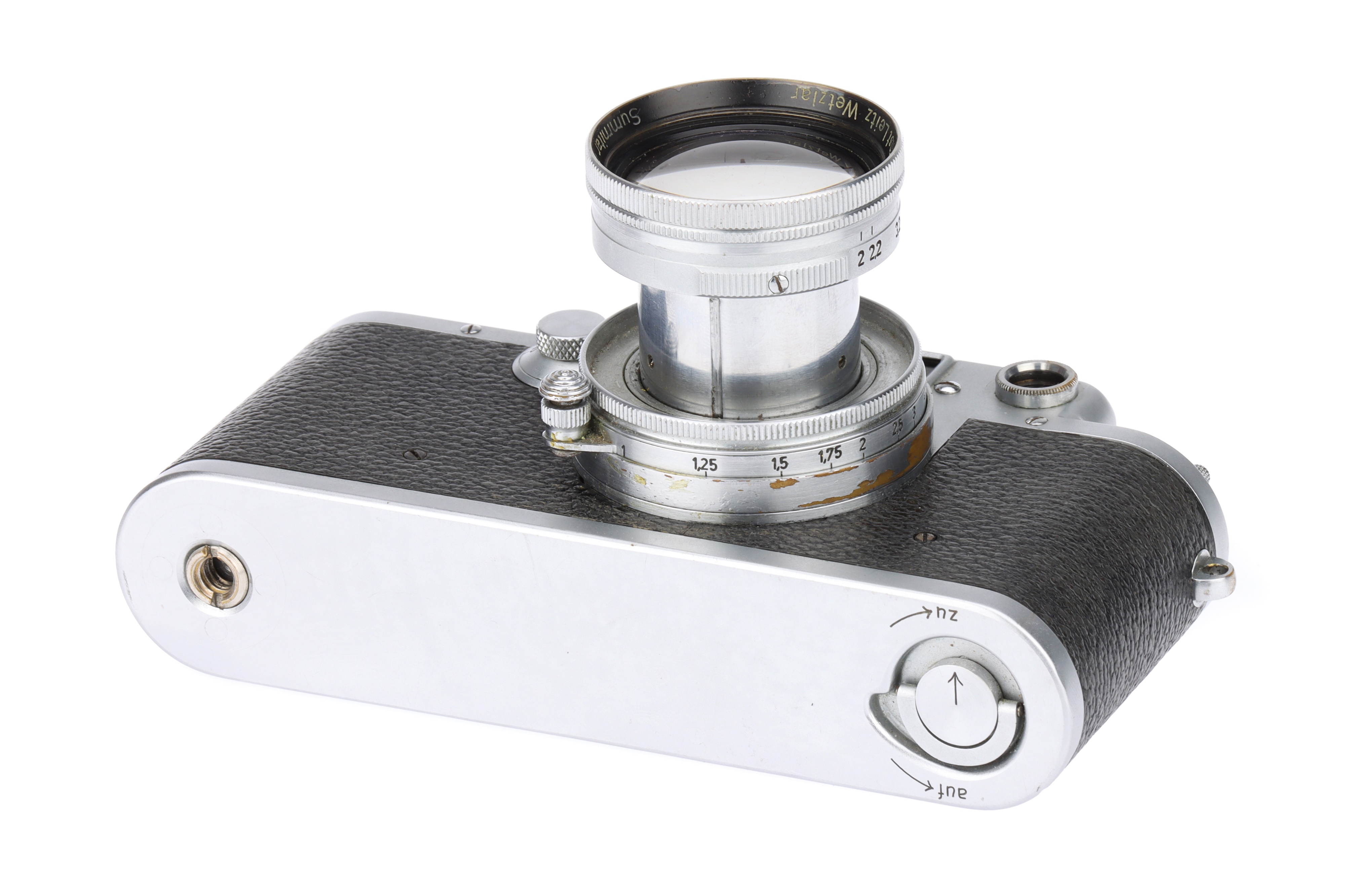 Lot 11 - A Leica IIIc 'Luftwaffen-Eigentum'