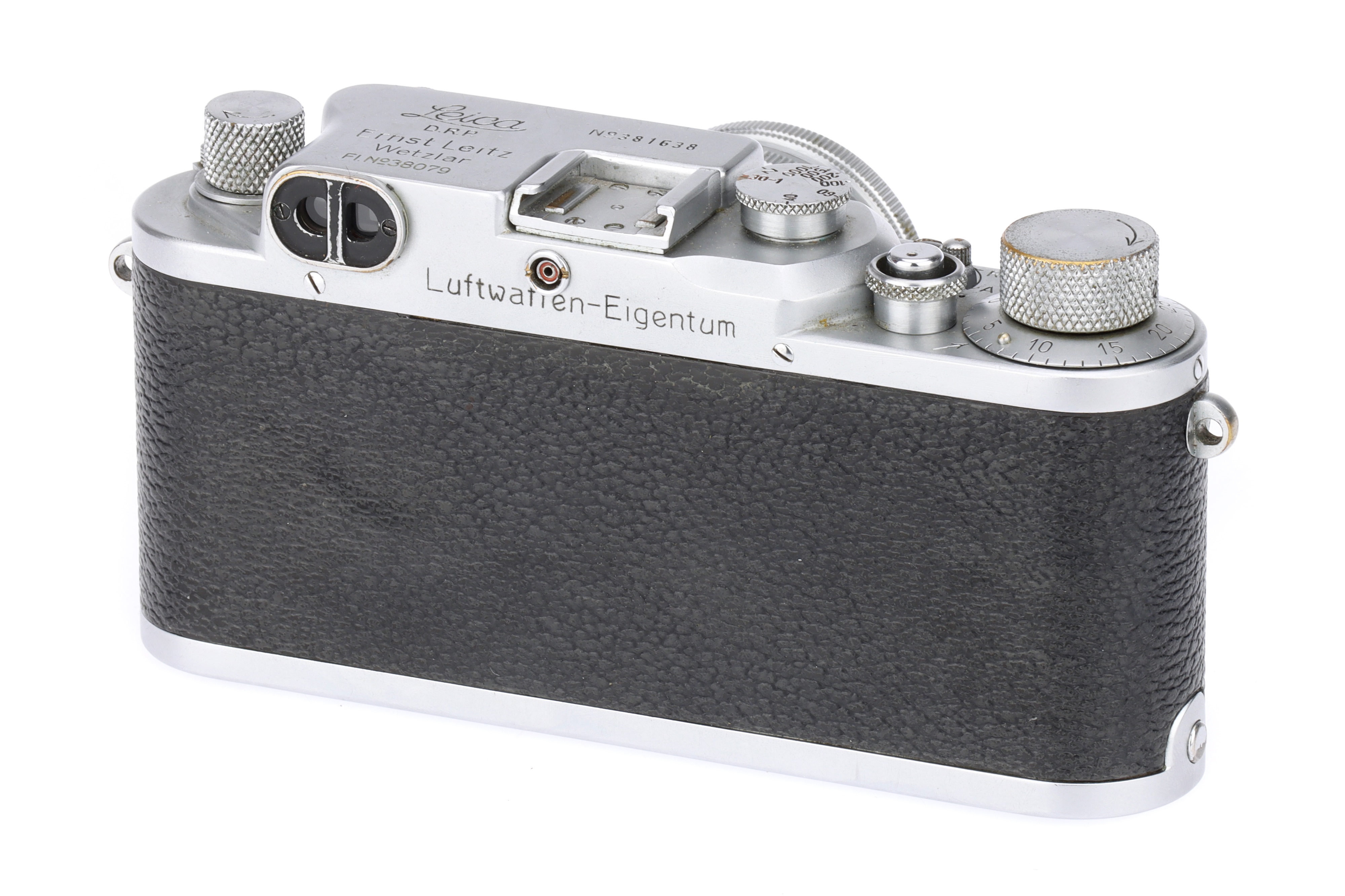 Lot 11 - A Leica IIIc 'Luftwaffen-Eigentum'