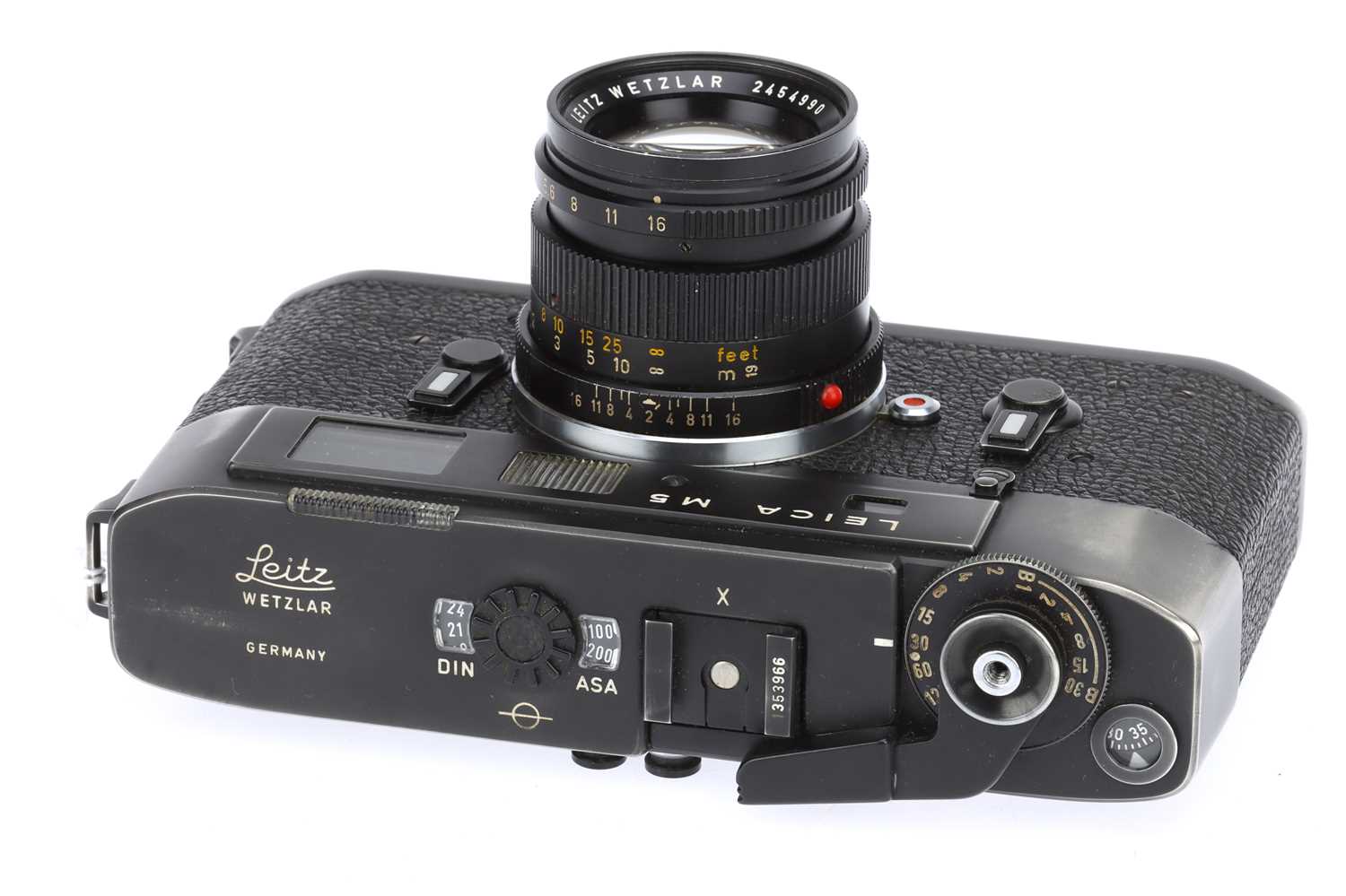 Lot 7 - A Leica M5 Rangefinder Camera,
