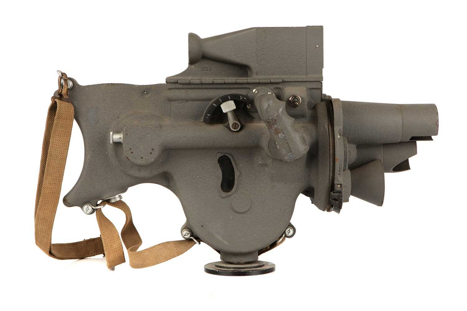 Lot 1381 - A Cunningham Combat Camera Model C,
