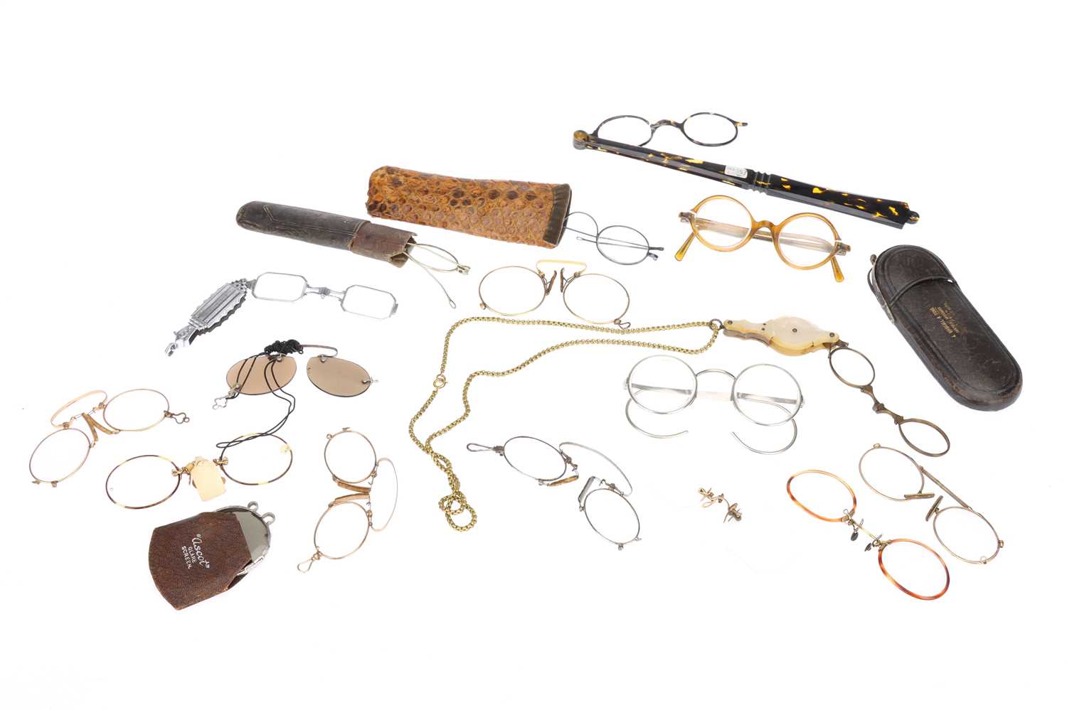 Lot 698 - A Collection of Spectacles,