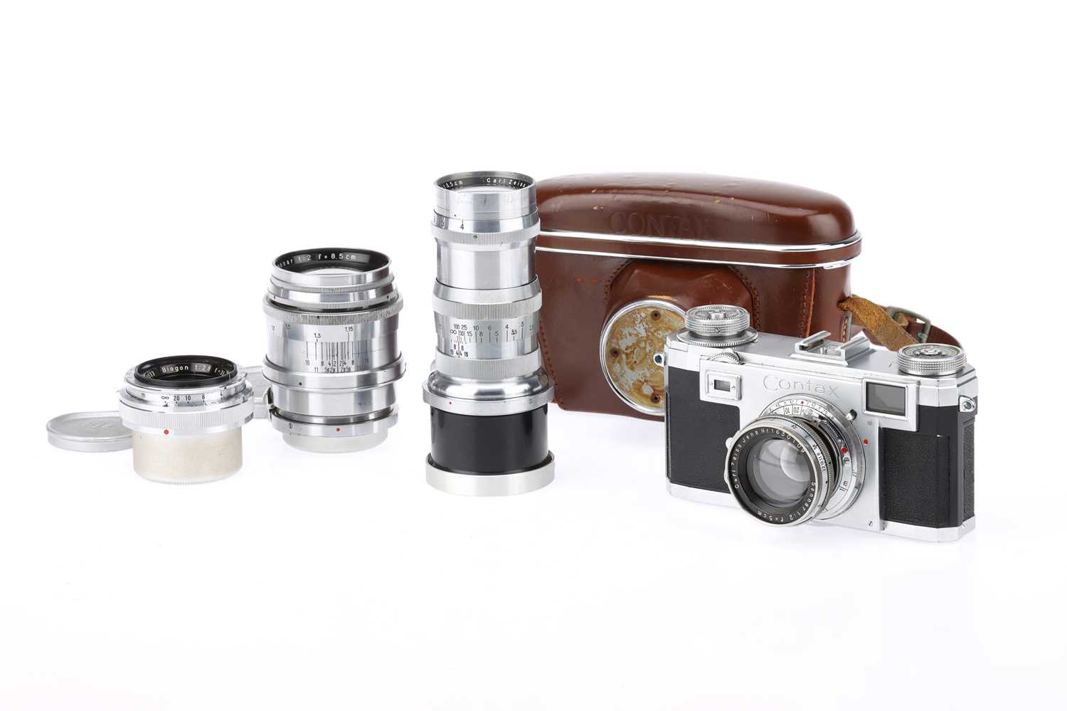 Lot 131 - A Zeiss Ikon Contax IIa 35mm Rangefinder