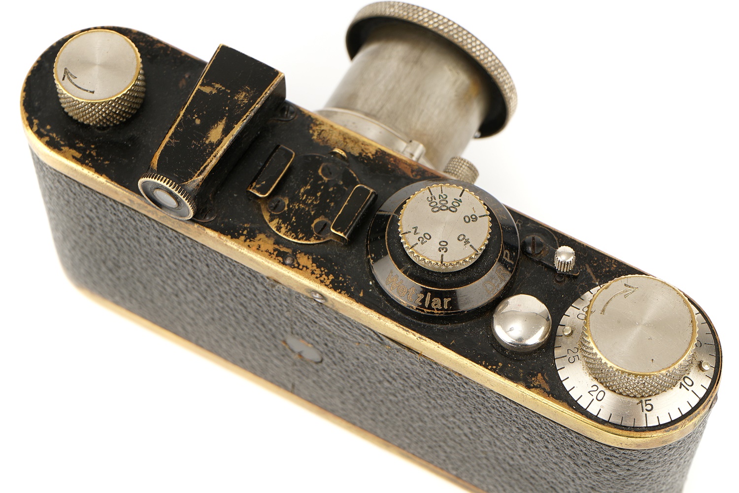 Lot 122 - A Leica I Model A Elmax Camera,